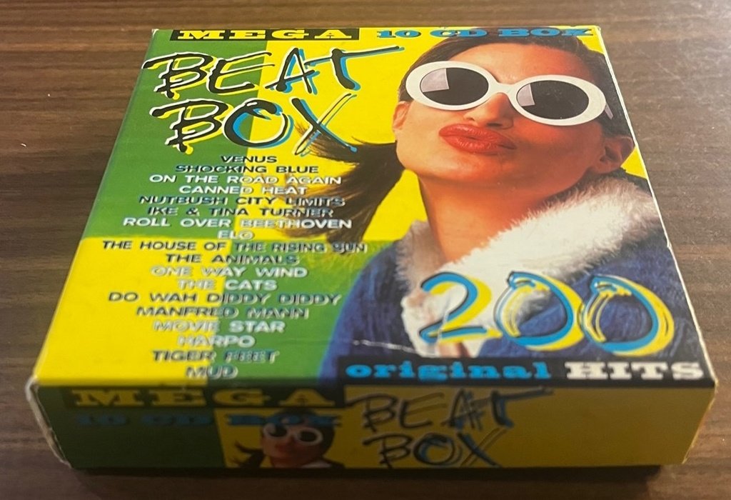 Se produkter som liknar BEAT BOX - 10 CD BOX på Tradera (632003387)