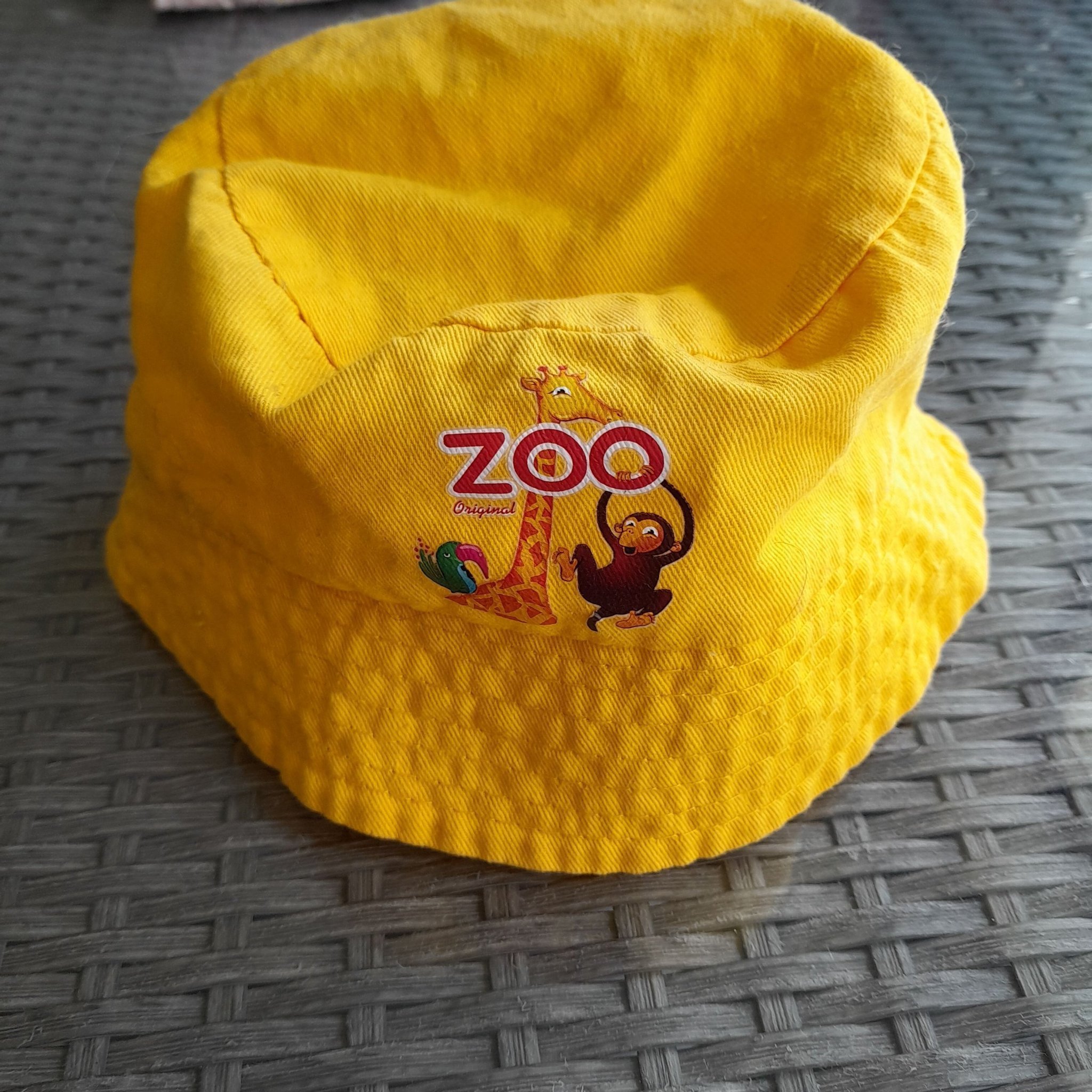 Se produkter som liknar Godis zoo Gul solhatt på Tradera (681528705)