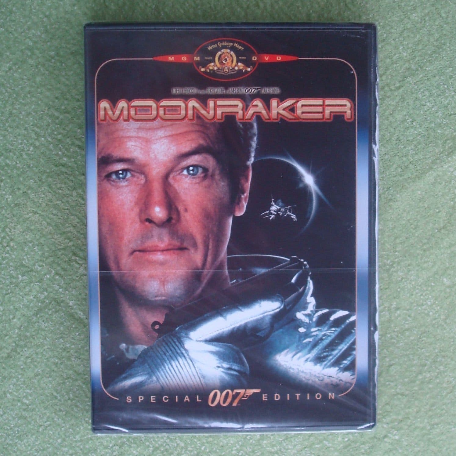 Se produkter som liknar Moonraker - Special 007 Editi.. på Tradera ...