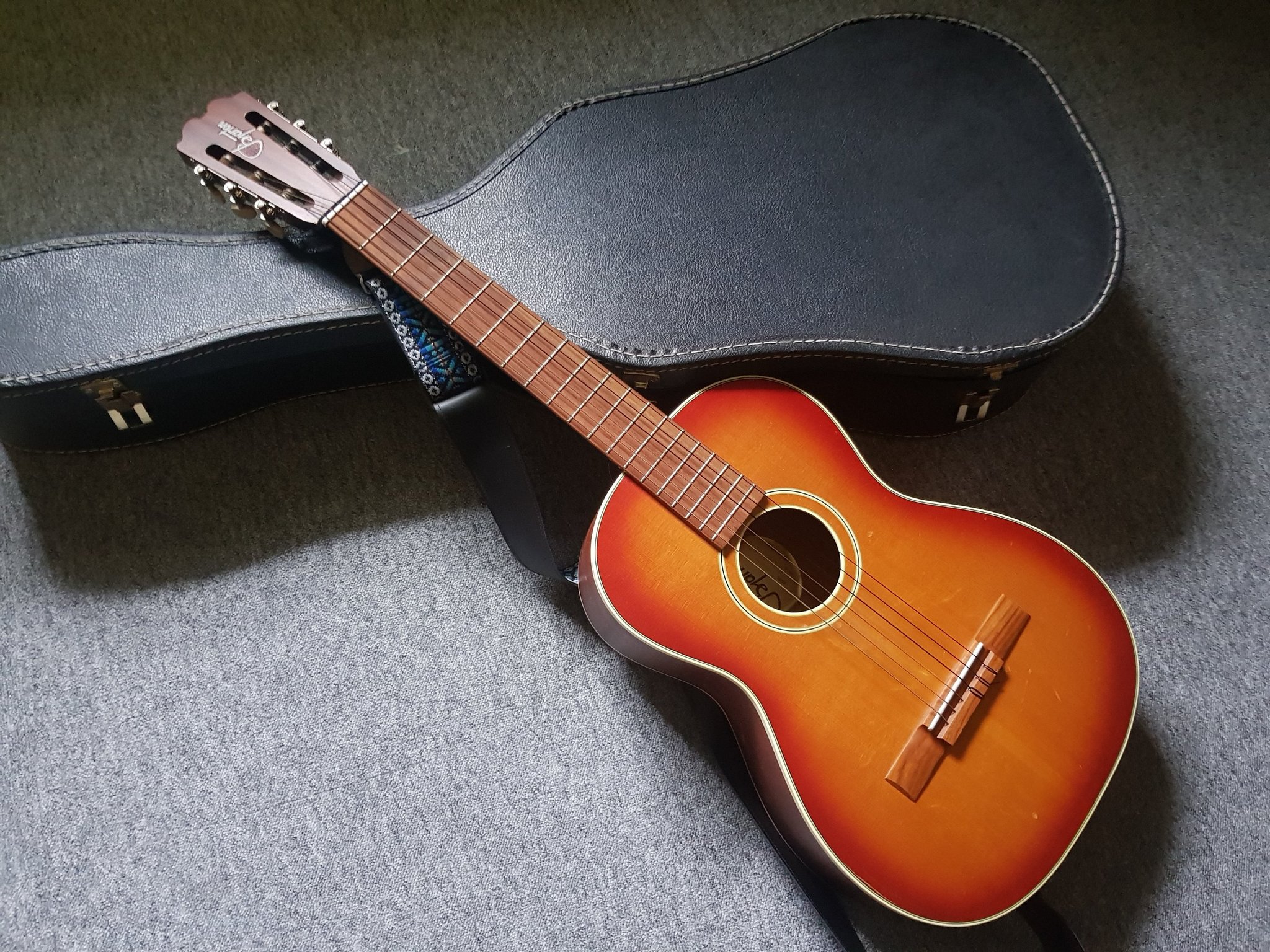 Gitarr | Köp på Tradera (564099599)