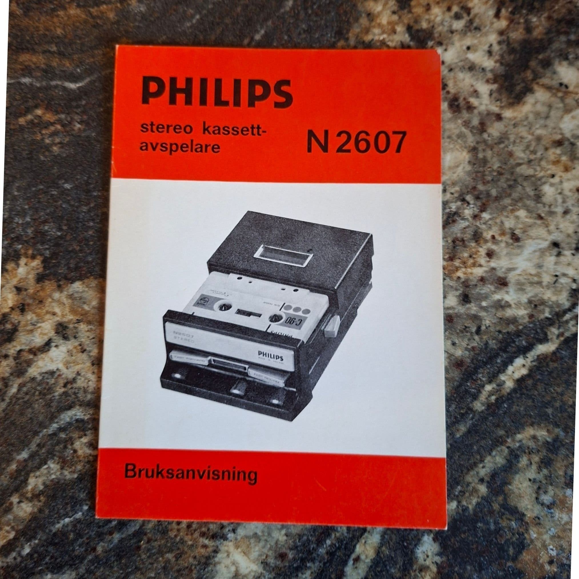 Se produkter som liknar Retro Philips Stereo Kassetta.. på Tradera ...