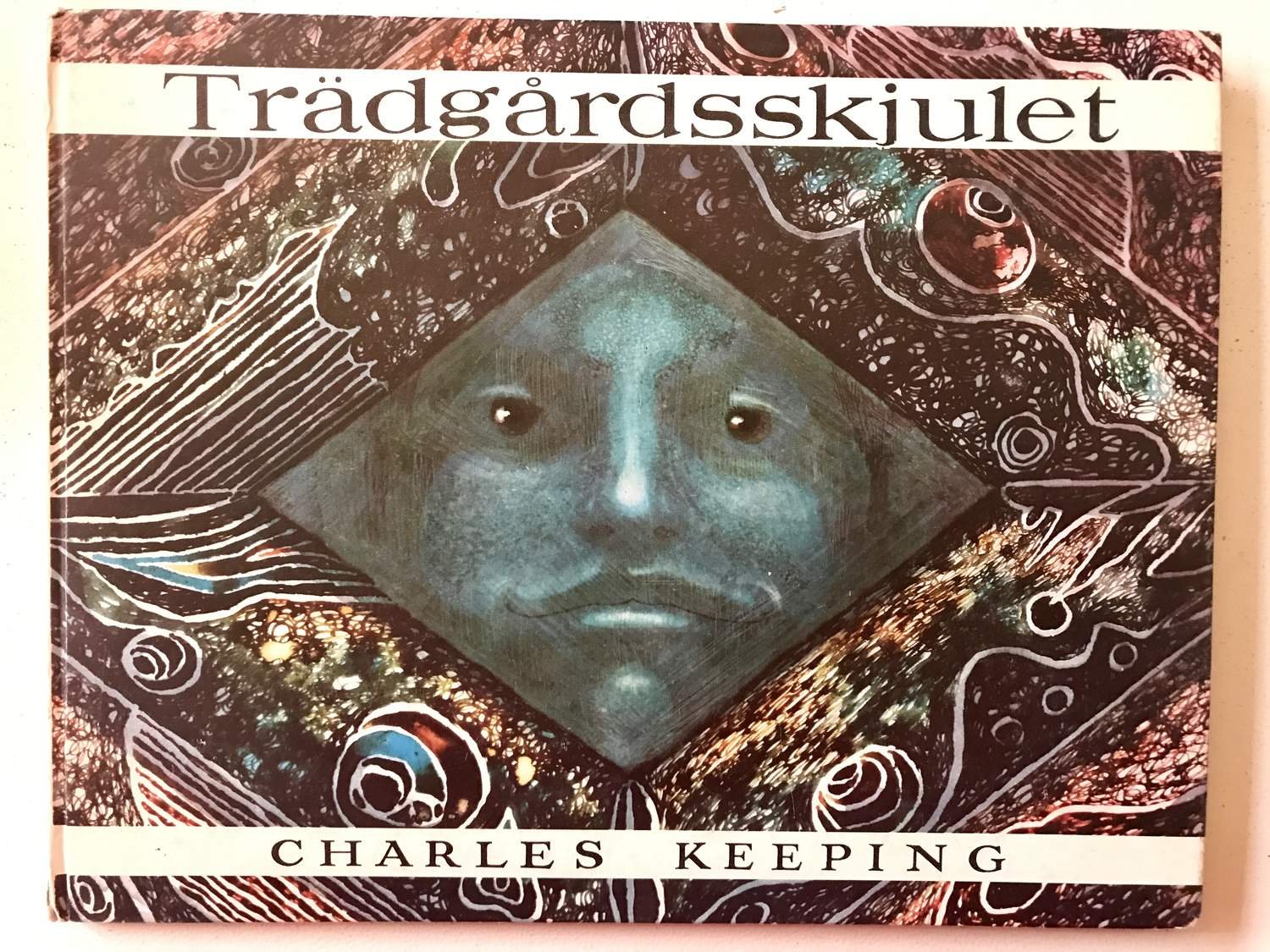 TRÄDGÅRDSSKJULET Charles Kee.. | Köp från Haldins_Hylla på Tradera ...