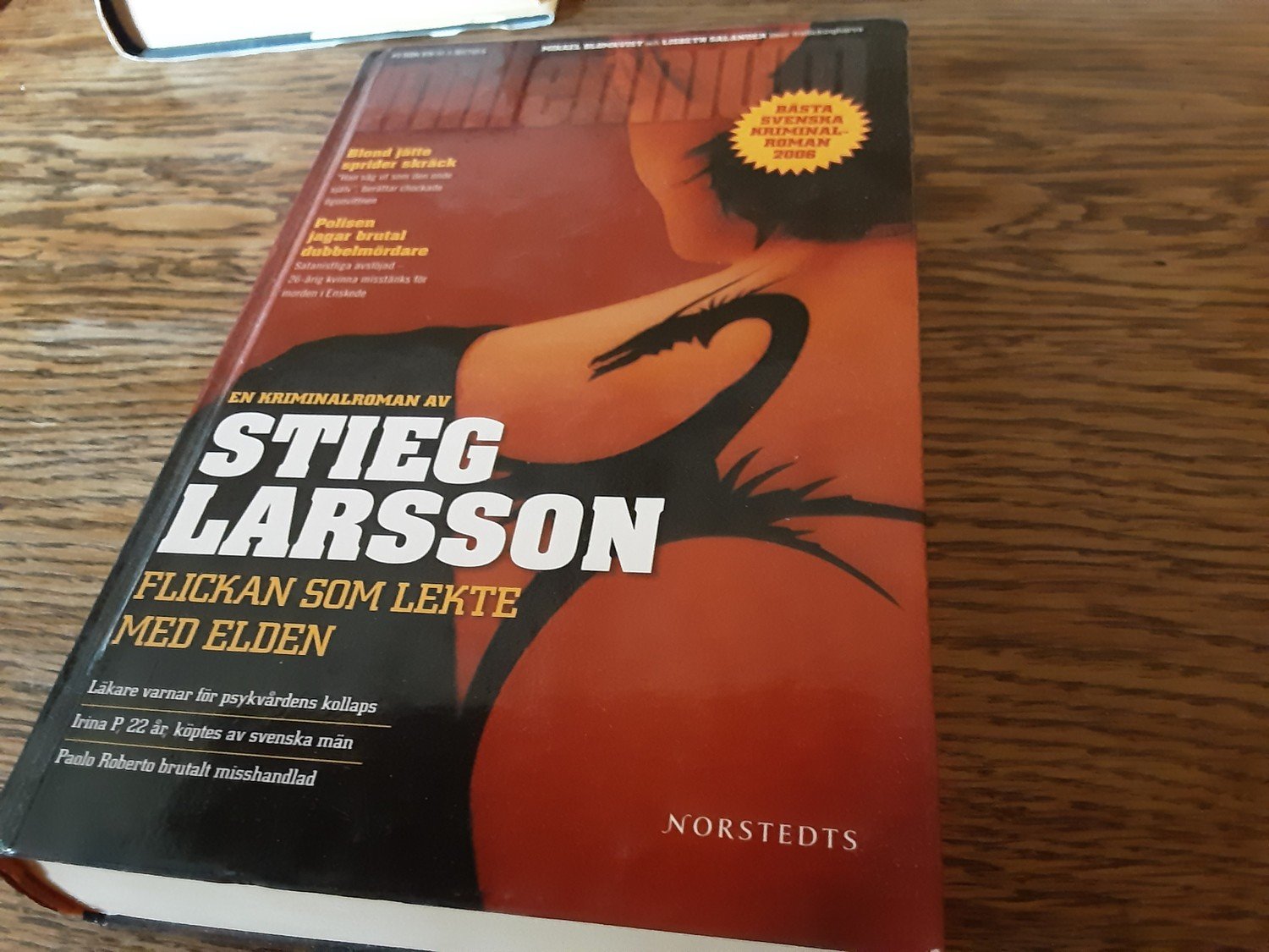 Inbunden bok av STIG LARSSON. FLICKAN SOM LEKTE.. | Köp på Tradera ...