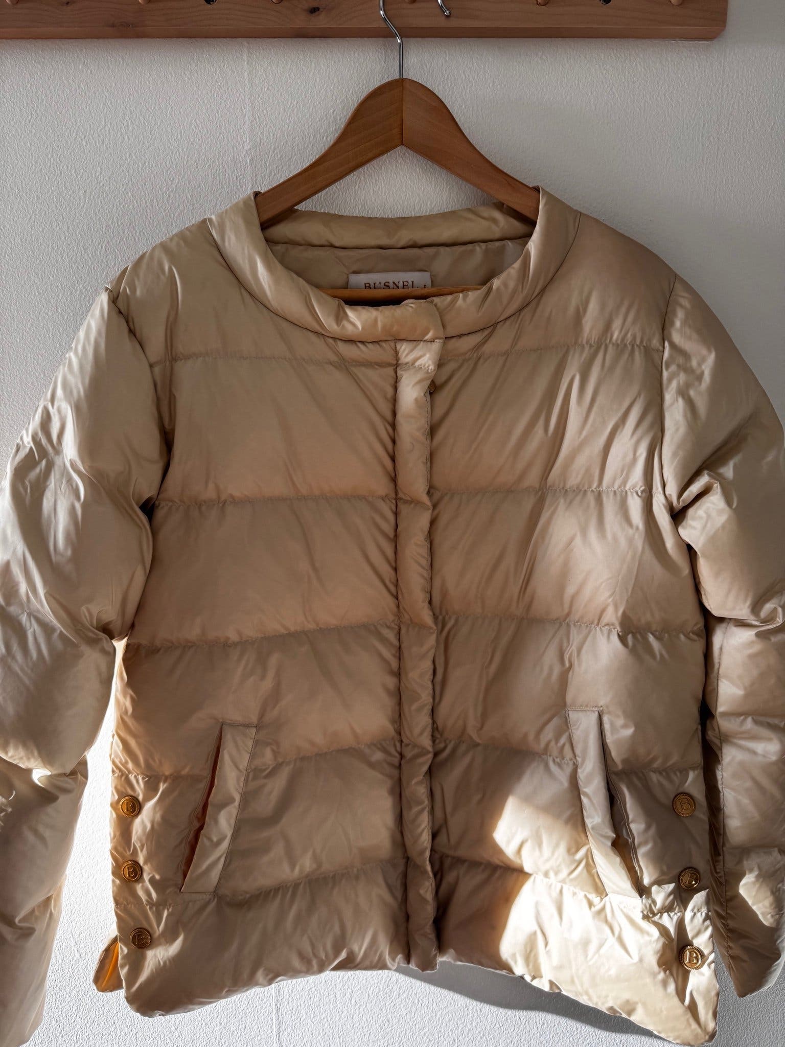 BUSNEL Isolde down jacket light beige | Köp på Tradera (700045352)