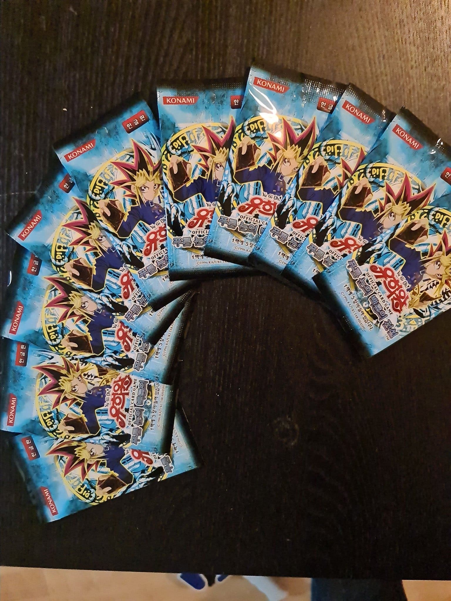 2003 Yu-Gi-Oh! Korean LOB booster pack 10st | Köp på Tradera (656122816)