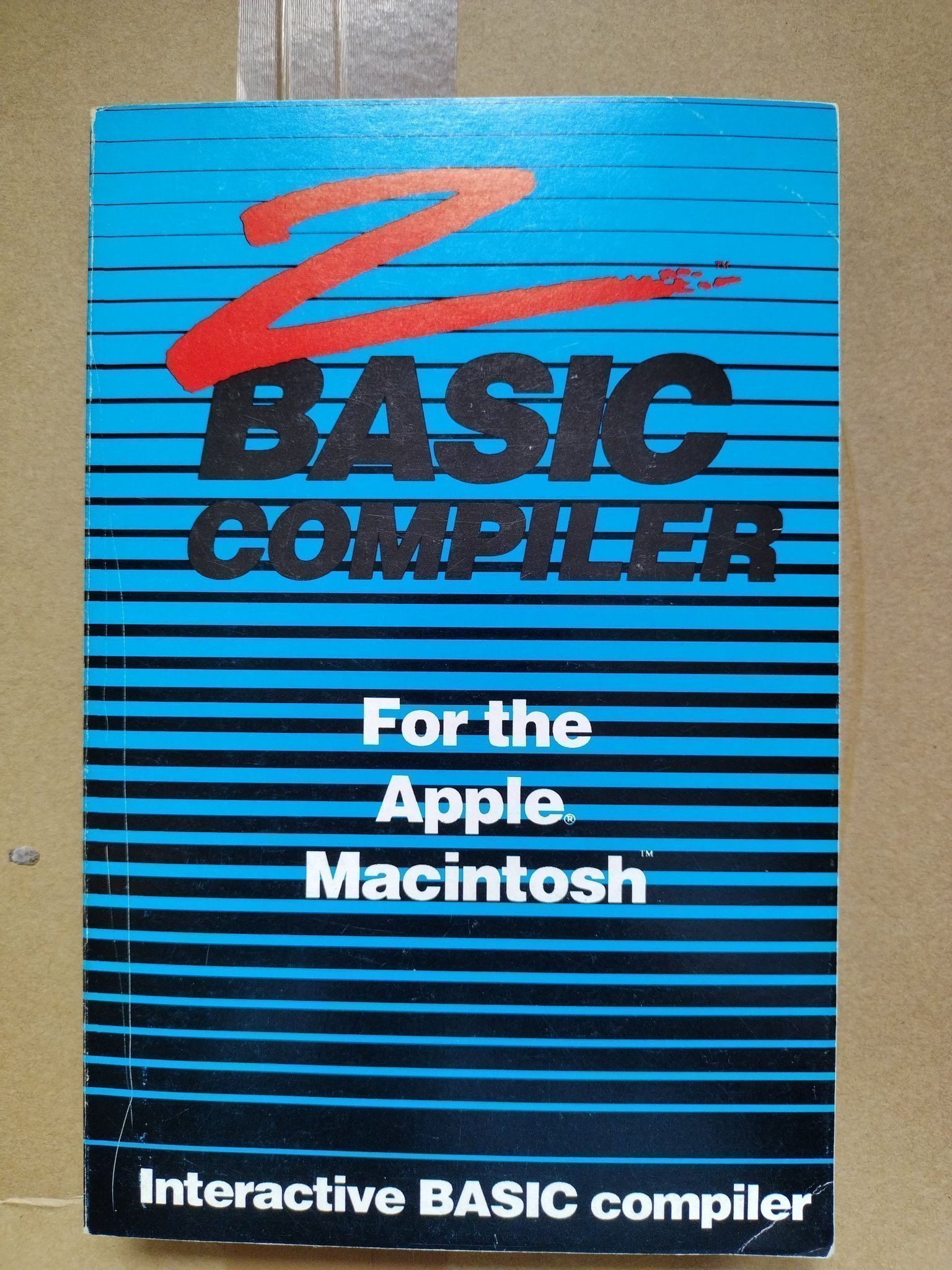 Se produkter som liknar Z BASIC Compiler för Apple Ma.. på Tradera ...