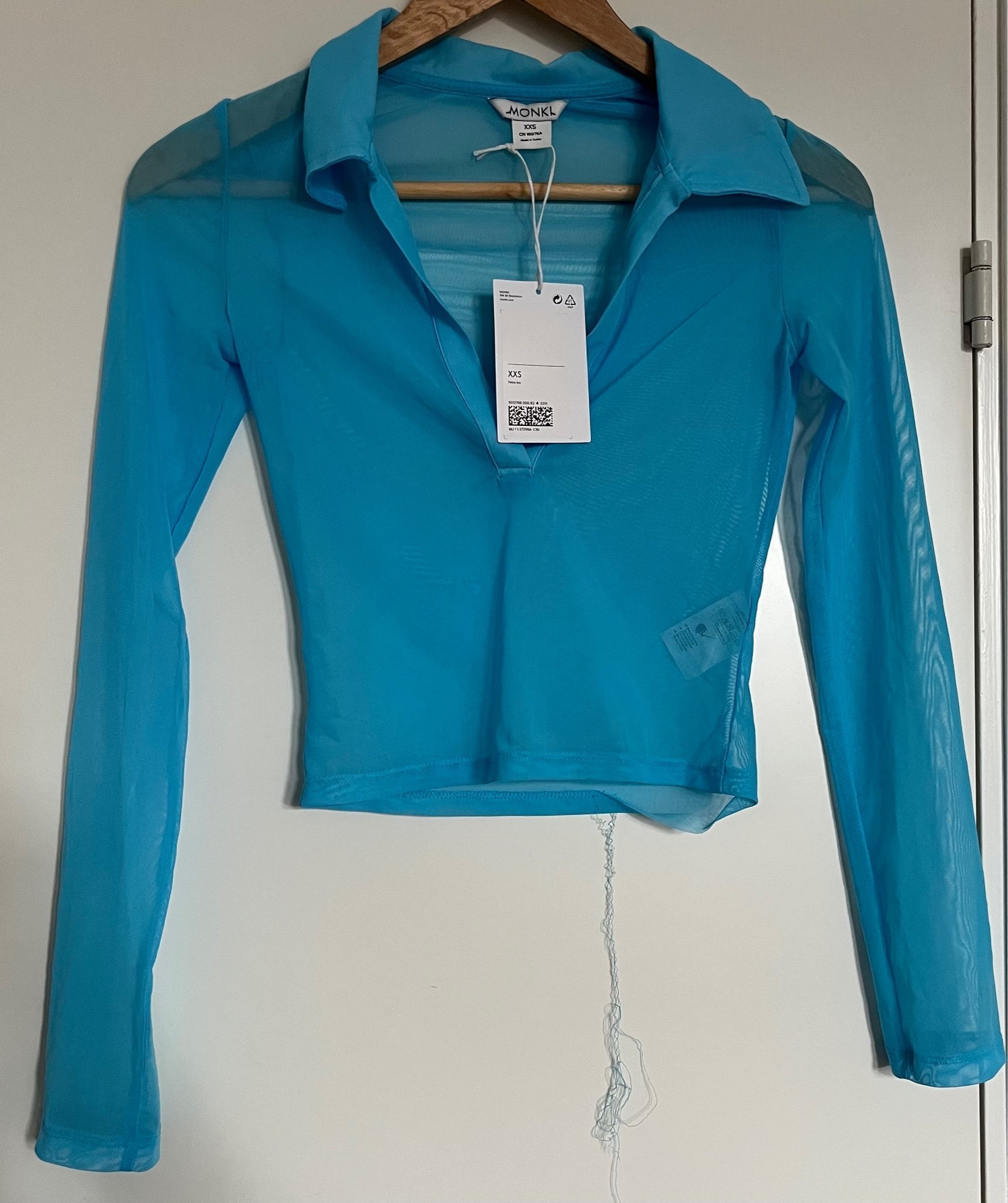 Monki turkos/ blå topp, oanvänd, storlek XXS | Köp på Tradera (709933066)