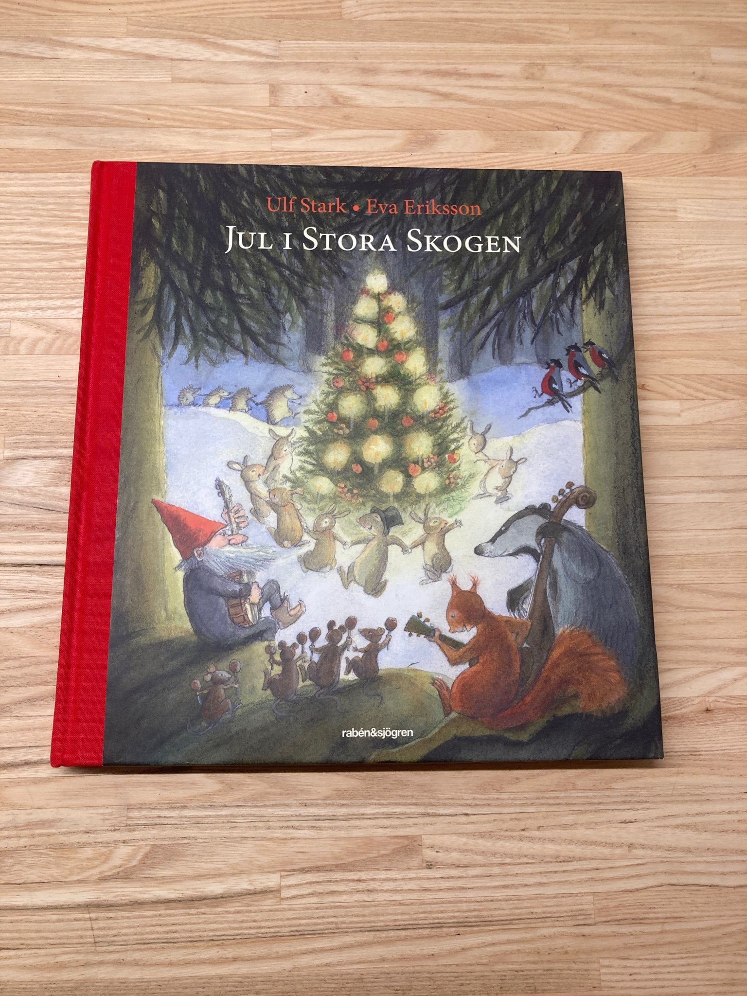 Jul I Stora Skogen - Ulf Stark och Eva Eriksson | Köp på Tradera ...