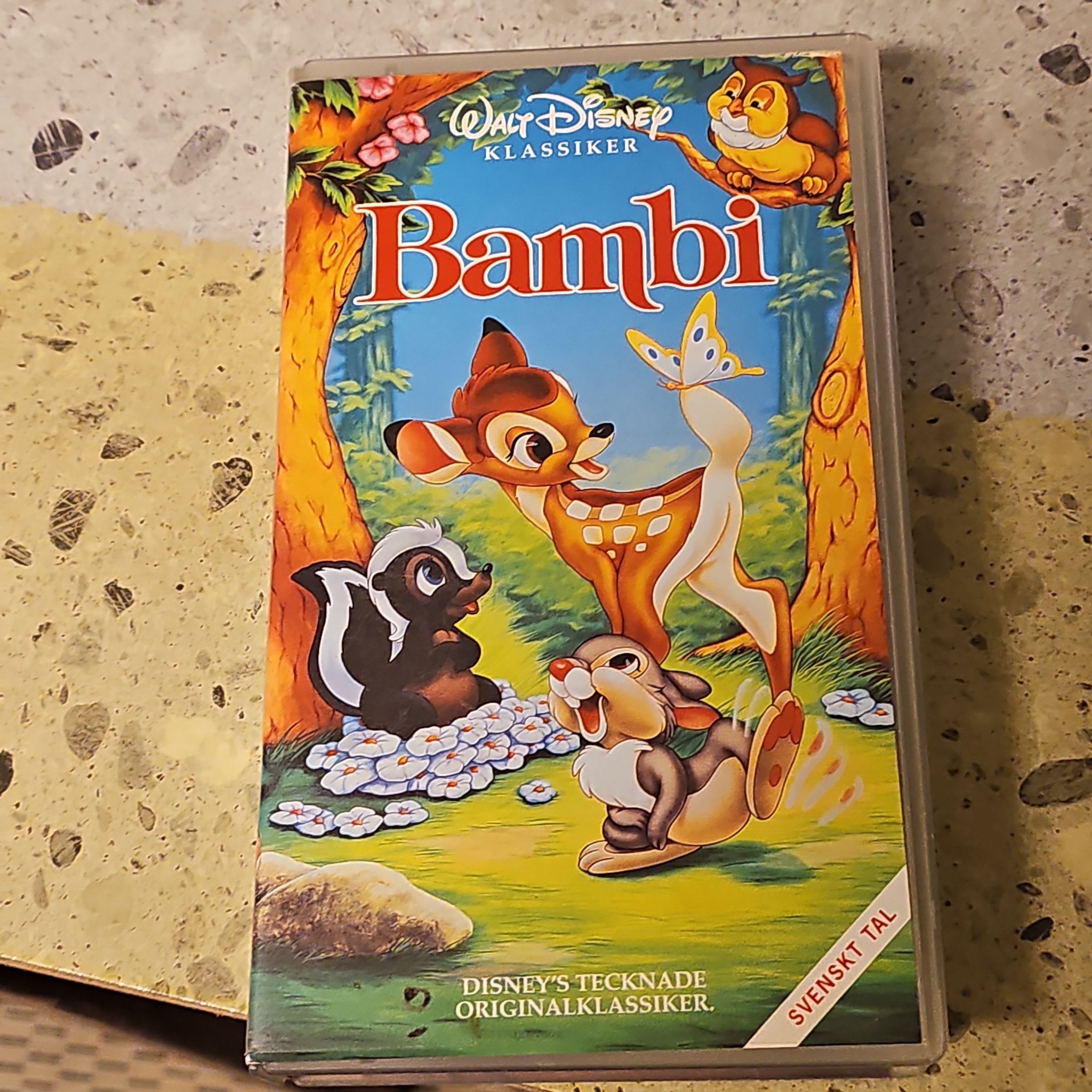 Bambi - Walt Disney Klassiker VHS | Köp på Tradera (688513271)