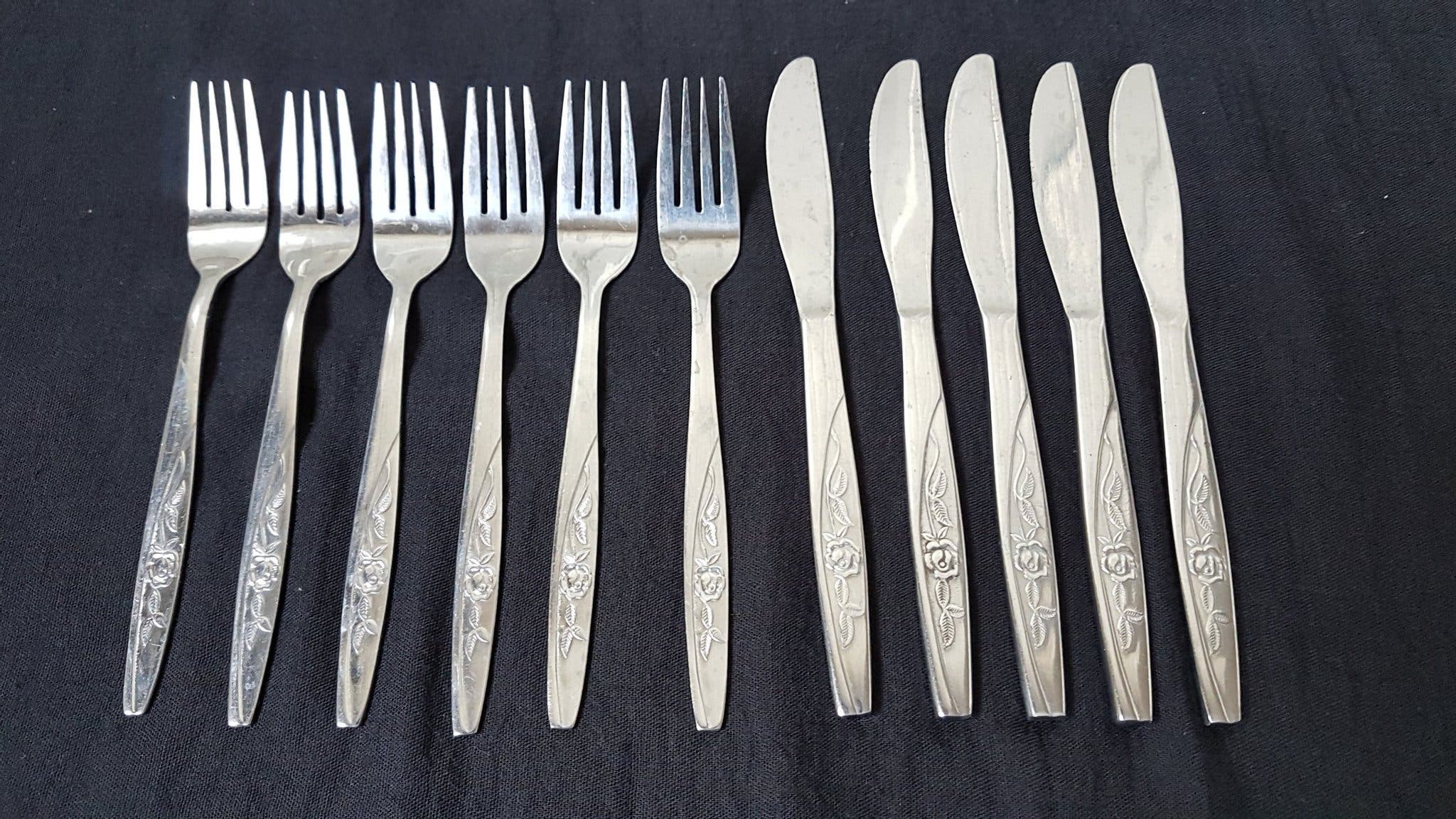 Vintage Bestick Set med Blommönster | Köp på Tradera (731667142)