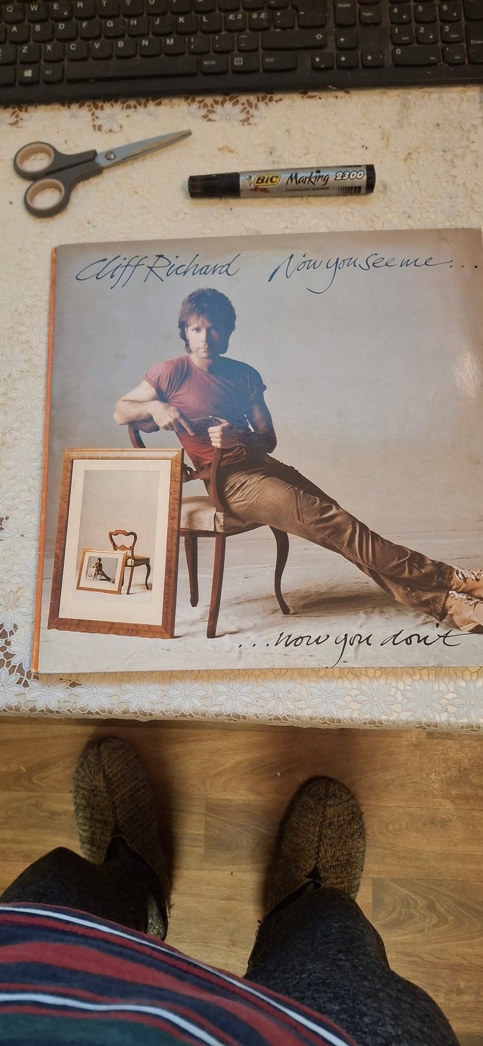 Cliff Richard - Now You See Me, Now You Don't -.. | Köp på Tradera ...