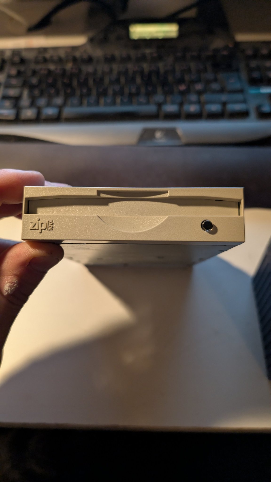 Iomega Zip-enhet och Disketter | Köp på Tradera (708779545)