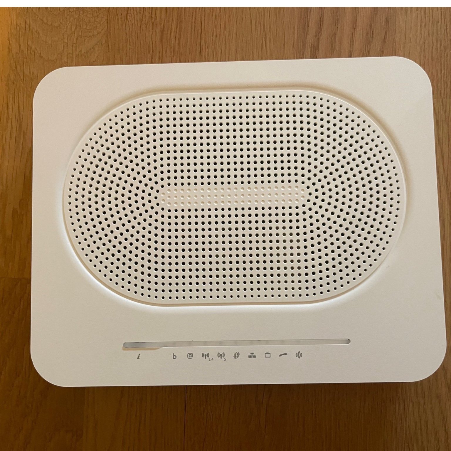 Telia WiFi-router Plus v3 | Köp på Tradera (708974256)