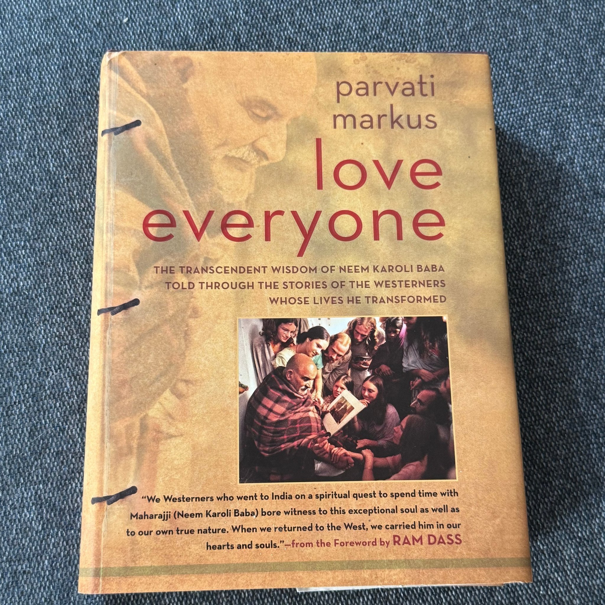 Love Everyone: The Transcendent Wisdom of Neem .. | Köp på Tradera ...
