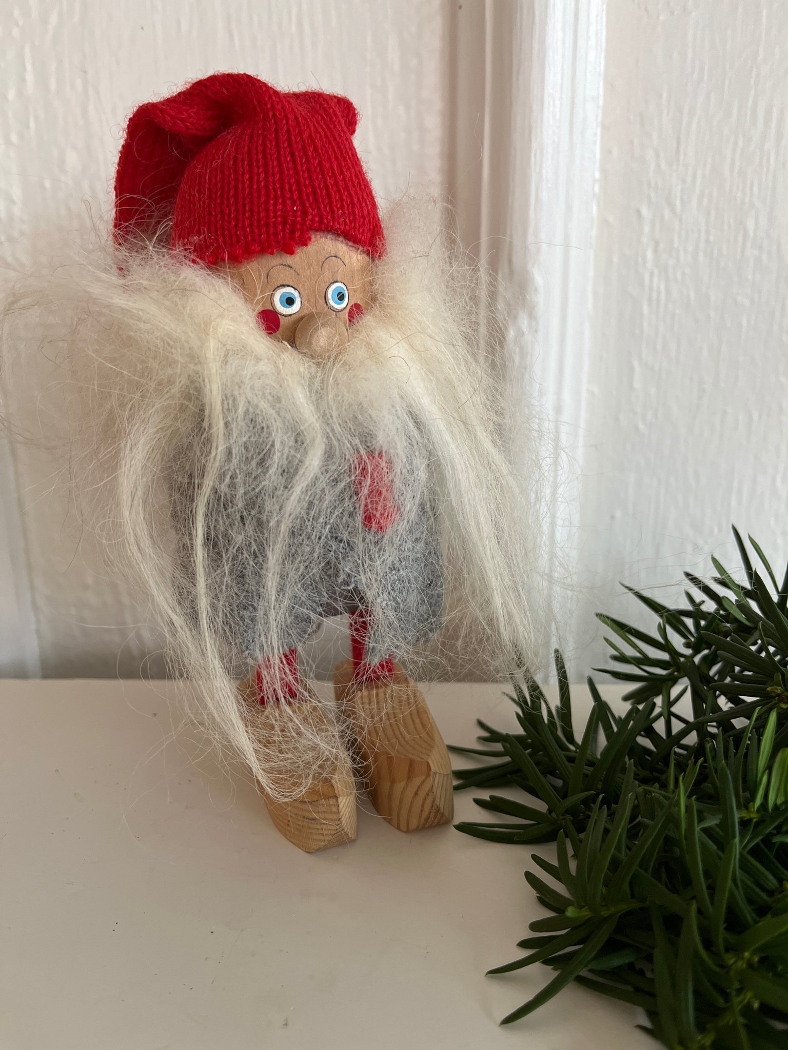 Tomte i trä trätomte Klintås Hemslöjd Made in S.. | Köp på Tradera ...