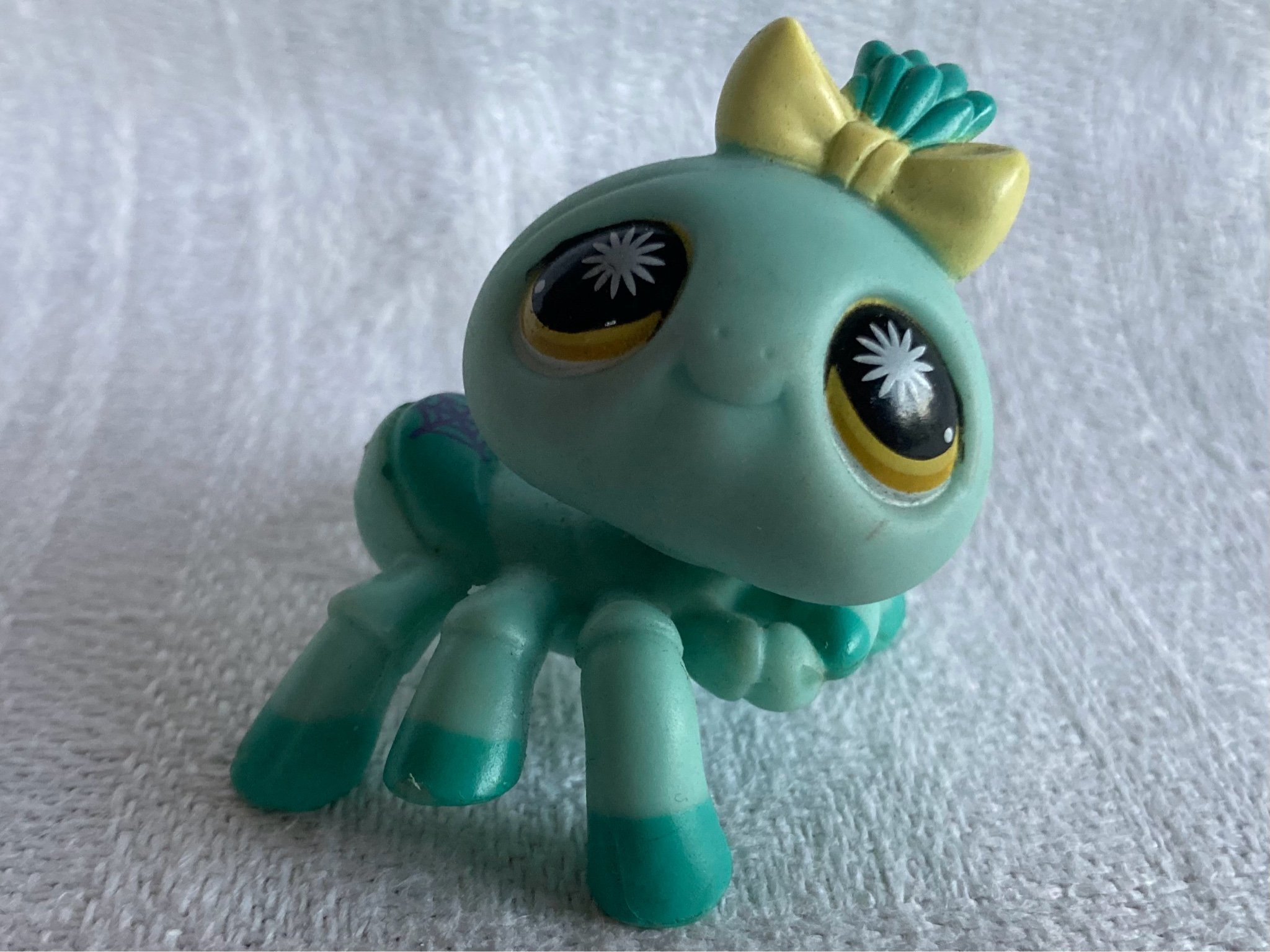Se produkter som liknar Littlest Pet Shop (LPS) Spind.. på Tradera ...