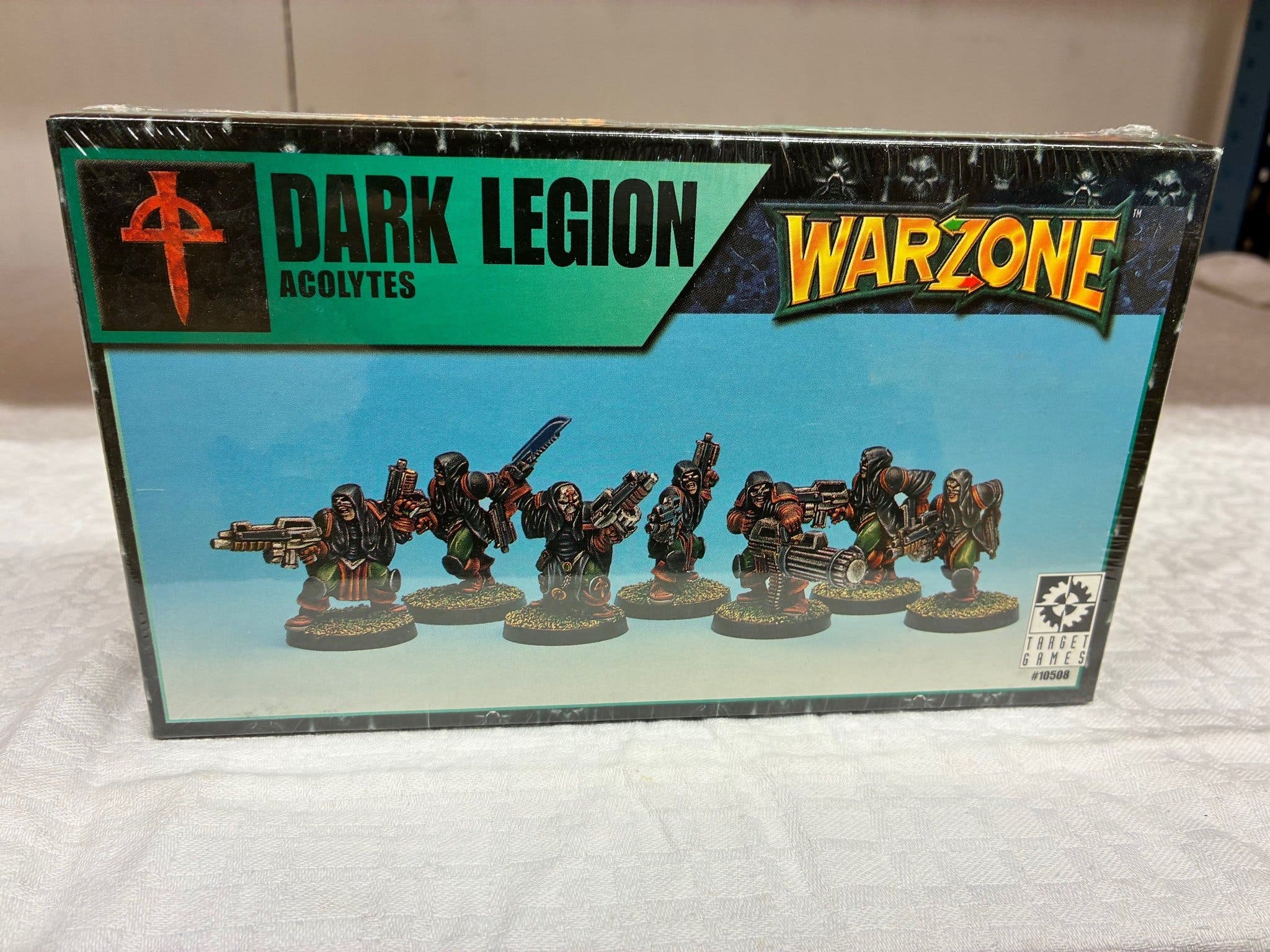 Se produkter som liknar Warzone Dark Legion Acolytes på Tradera (704623343)