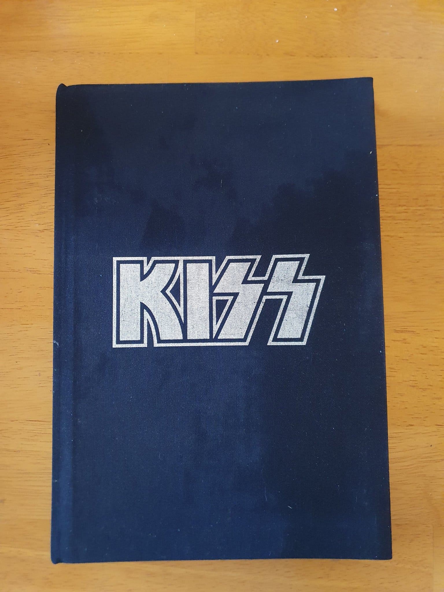 Se produkter som liknar KISS av David Leaf, 1978 på Tradera (701260595)
