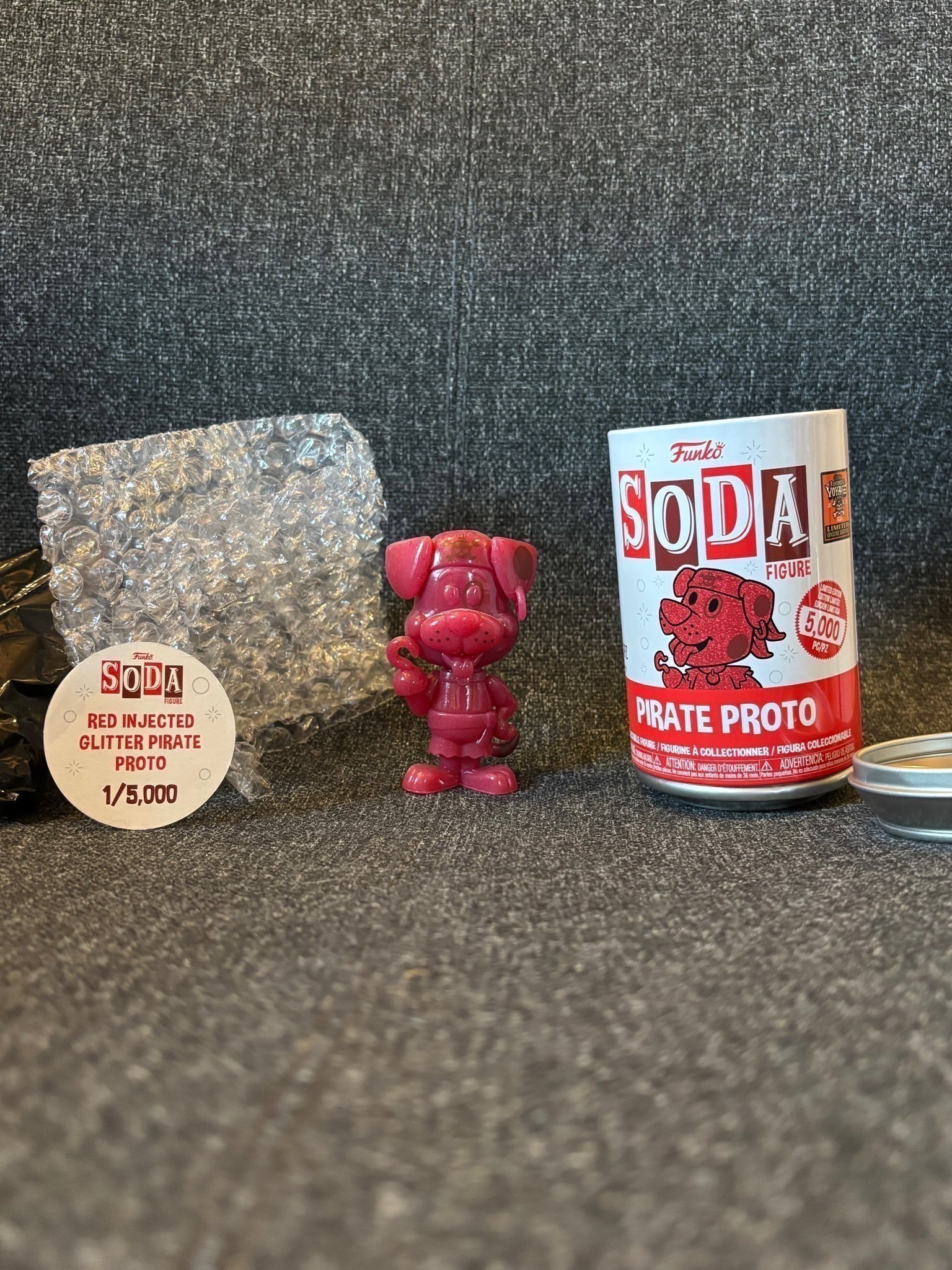 Funko SODA - Pirate Proto Red Glitter Injected .. | Köp på Tradera ...