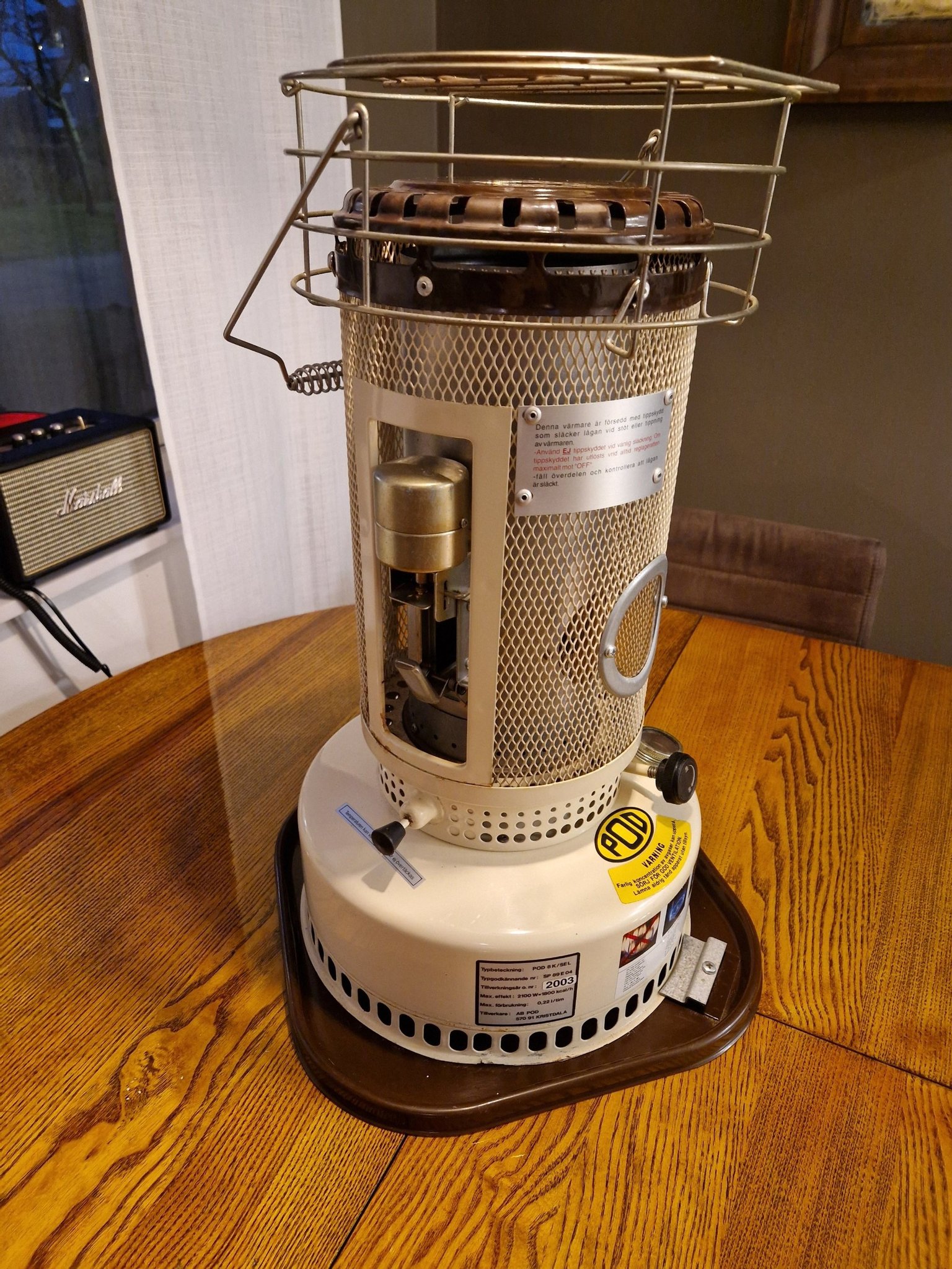 Pod 8k sel fotogenvärmare fotogenkamin | Köp på Tradera (583569947)