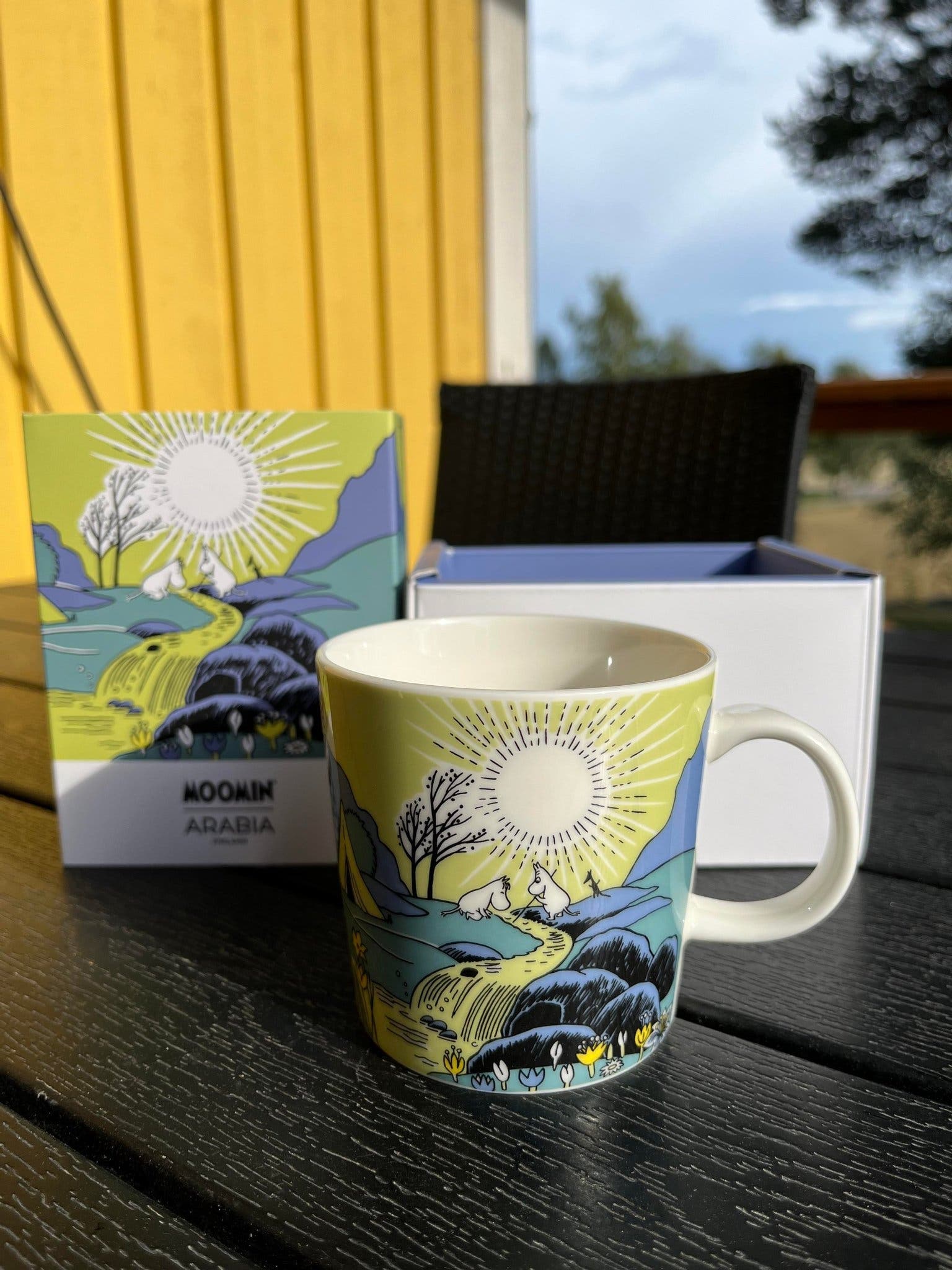 Se produkter som liknar Muminmugg "Vår" Mumindagen 20.. på Tradera ...