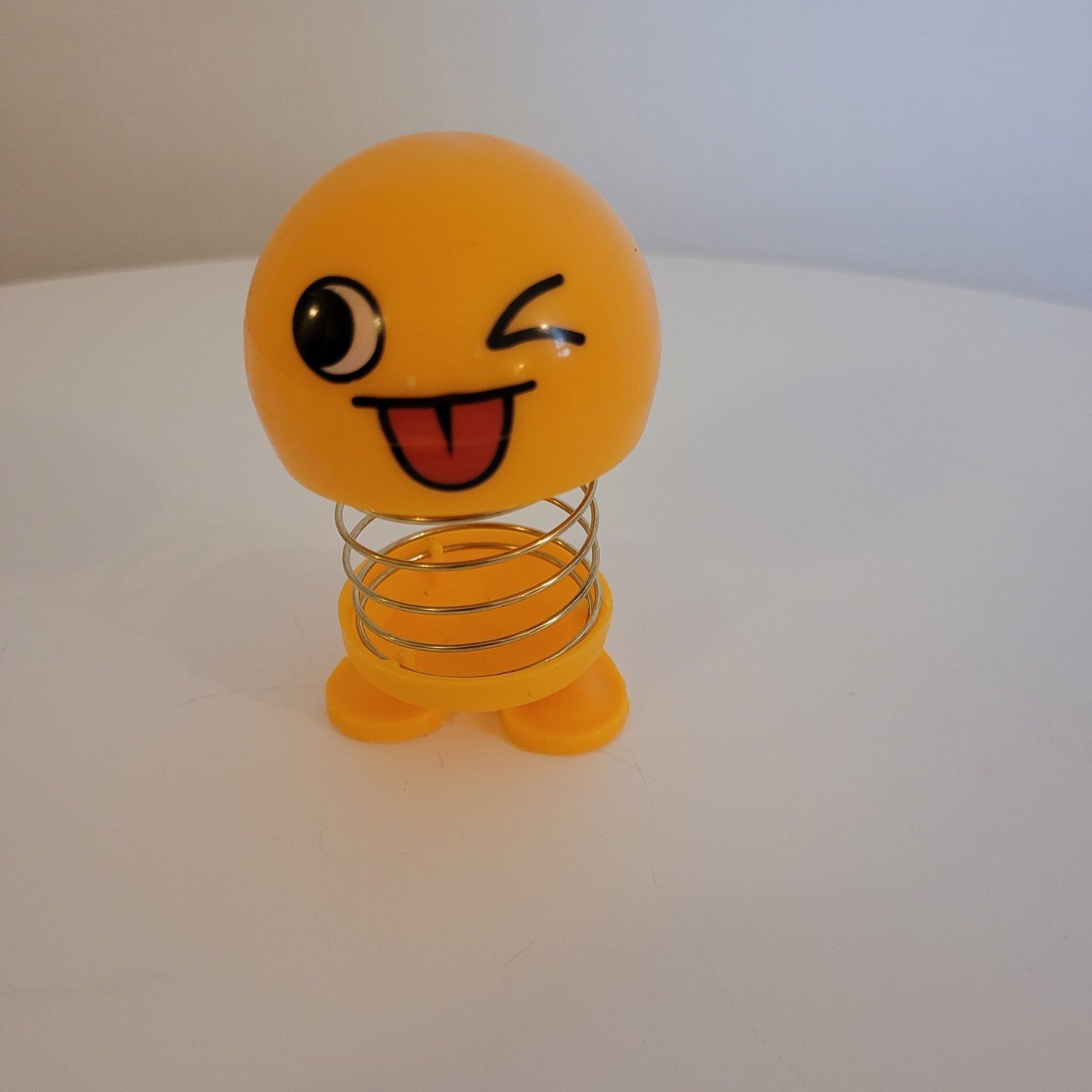 Se produkter som liknar 1 st Emoji Fjäderdockor på Tradera (683582624)