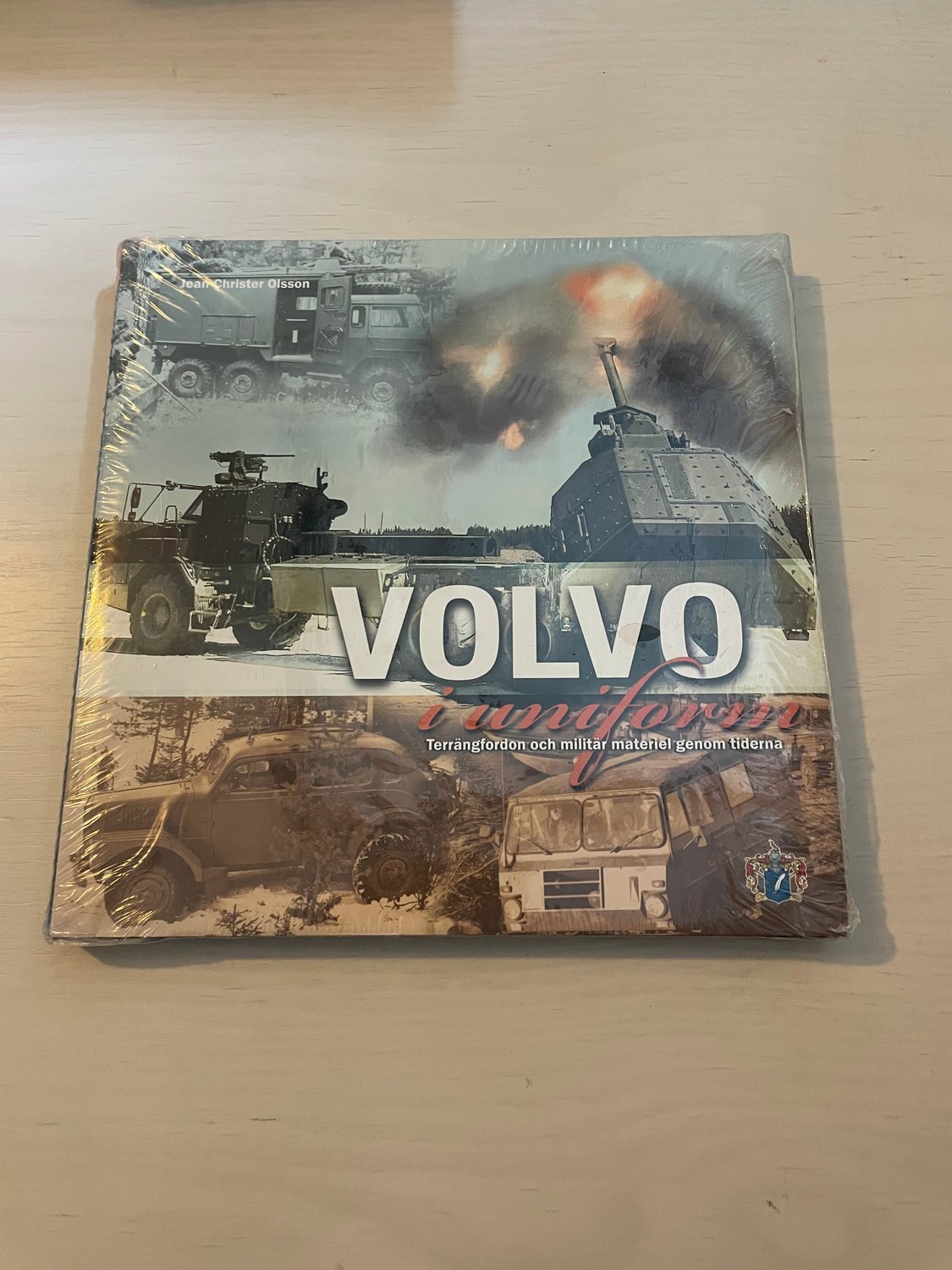 Volvo i uniform terrä.. | Köp från TrollhattansBokMedia på Tradera ...