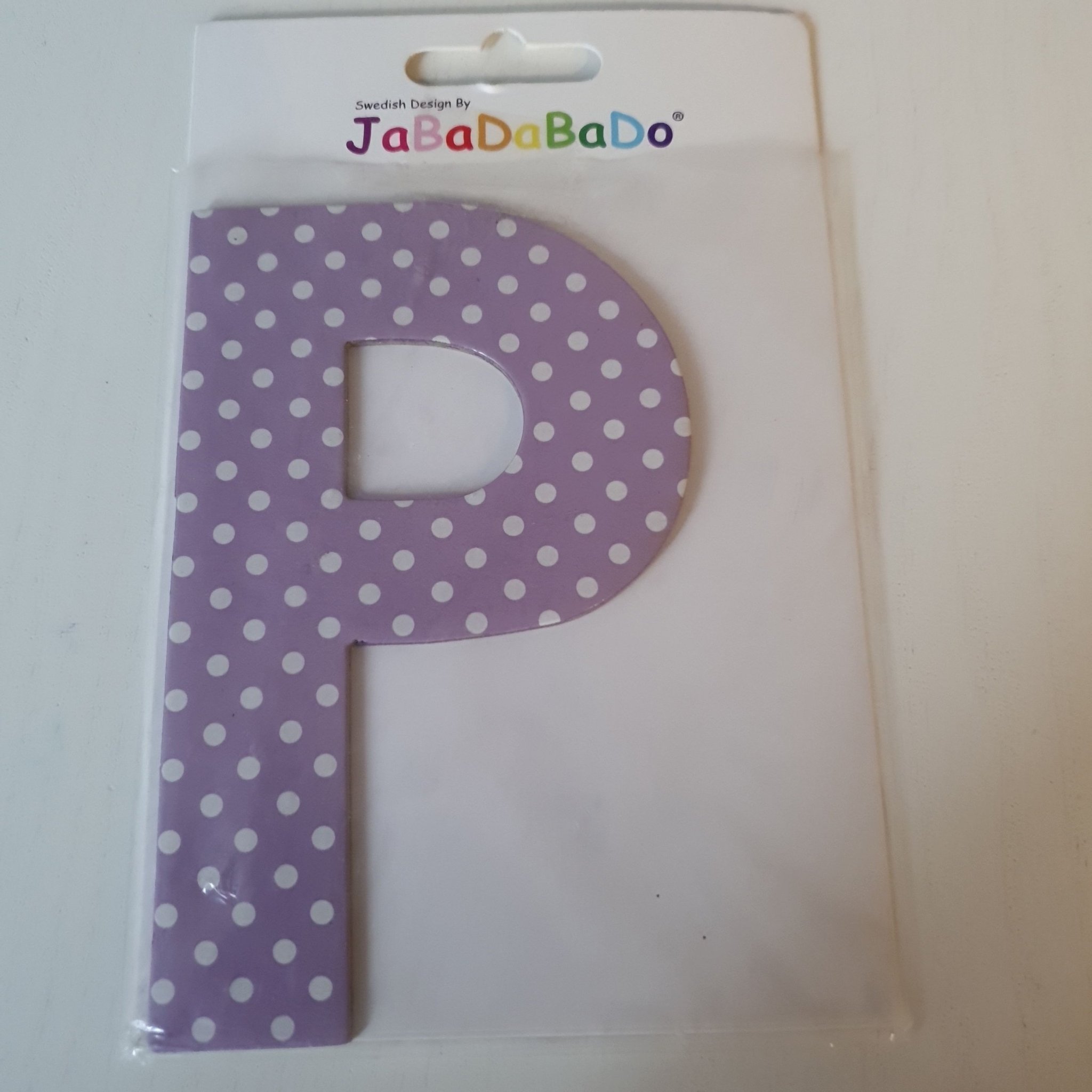 Se produkter som liknar Bokstav P - Lila med vita pri.. på Tradera ...