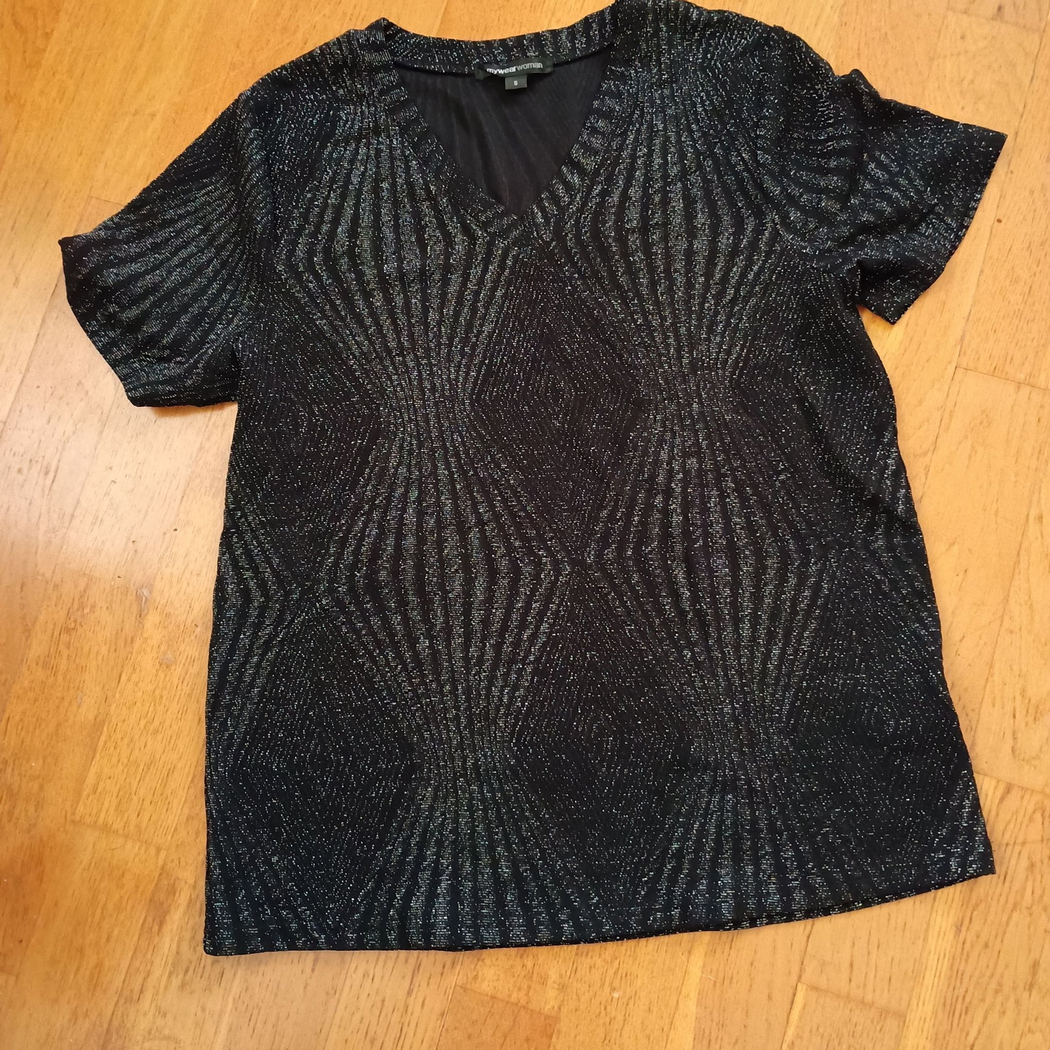 mywearwoman svart topp, storlek S | Köp på Tradera (710851424)