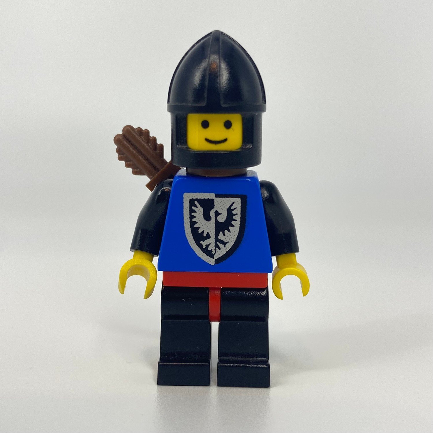 Lego minifigur - Castle - Black Fal.. | Köp från Klossy på Tradera ...