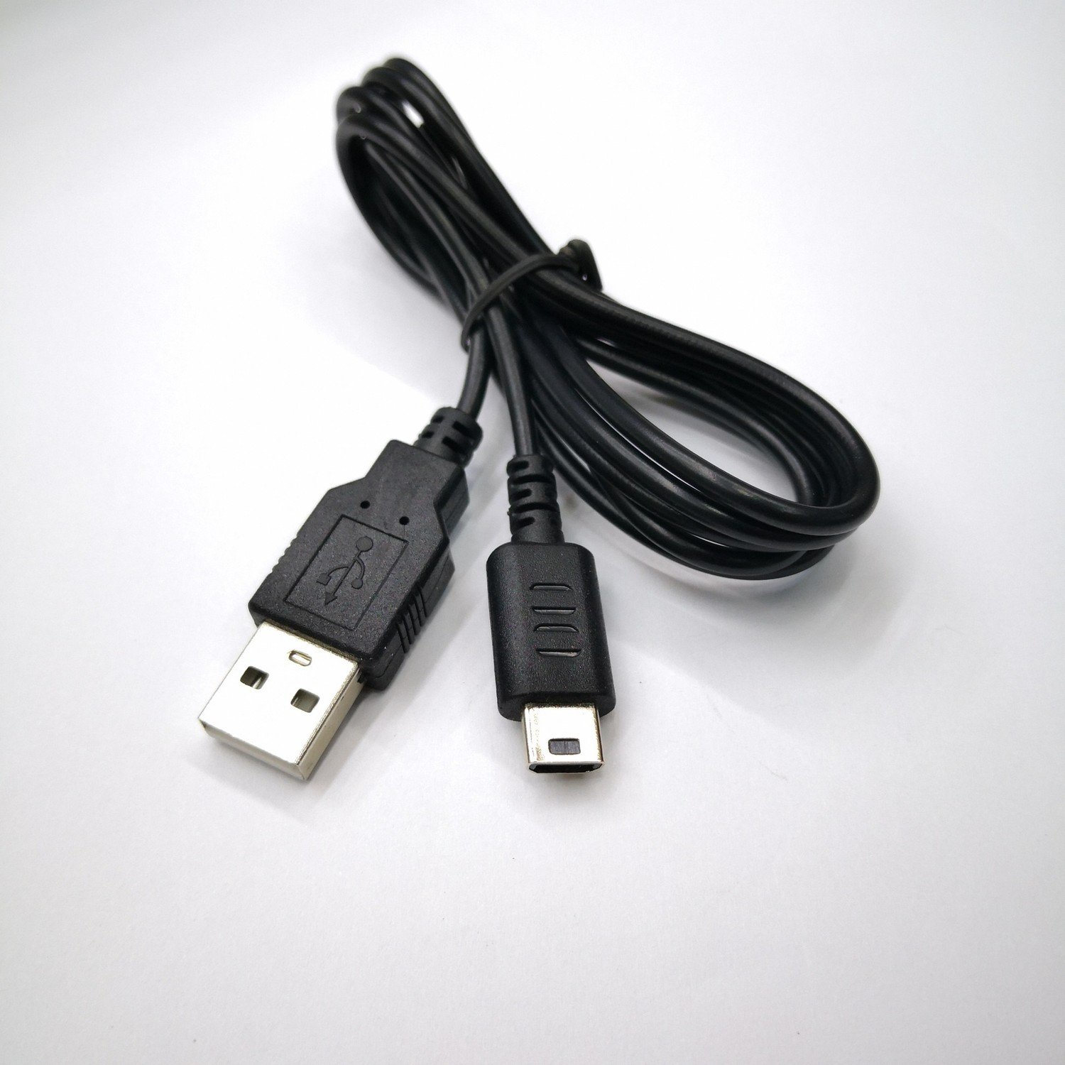 Se produkter som liknar DS Lite USB laddkabel laddare på Tradera ...
