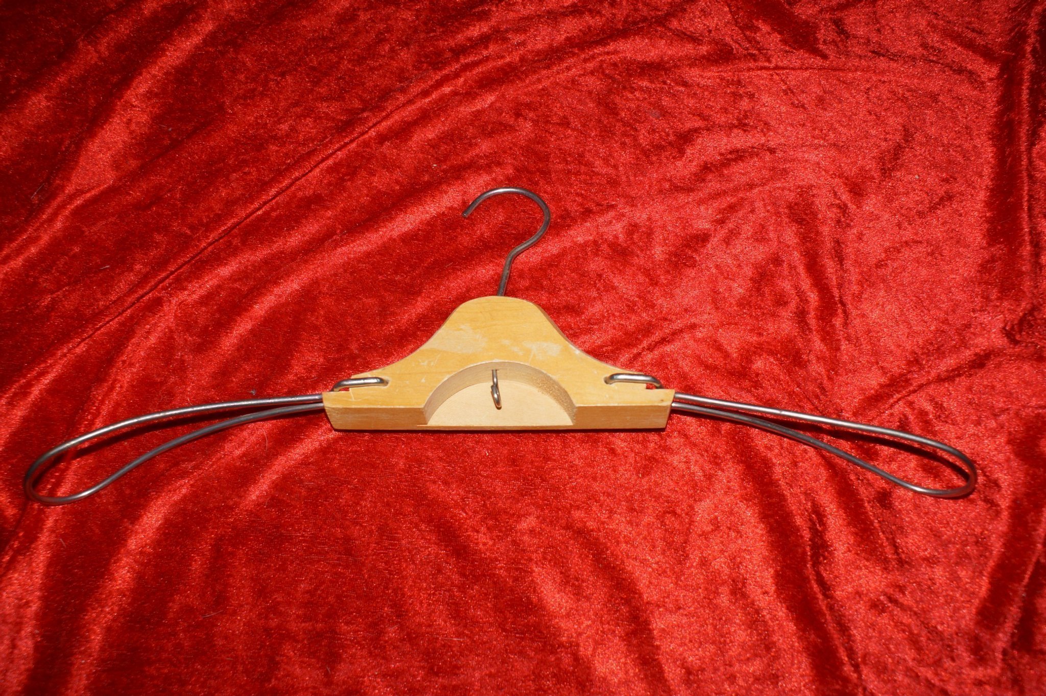 HEL UDDA ÄLDRE TRÄ GALGE RESEGALGE HOPFÄLLBAR K.. | Köp på Tradera ...