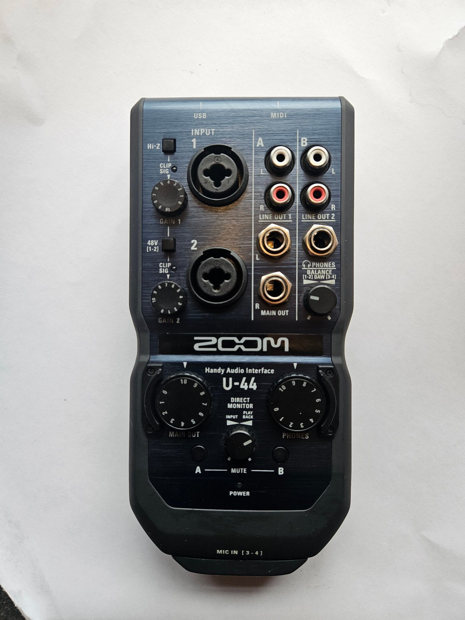 Se produkter som liknar Zoom U-44 Handy Audio Interface på Tradera (701322854)
