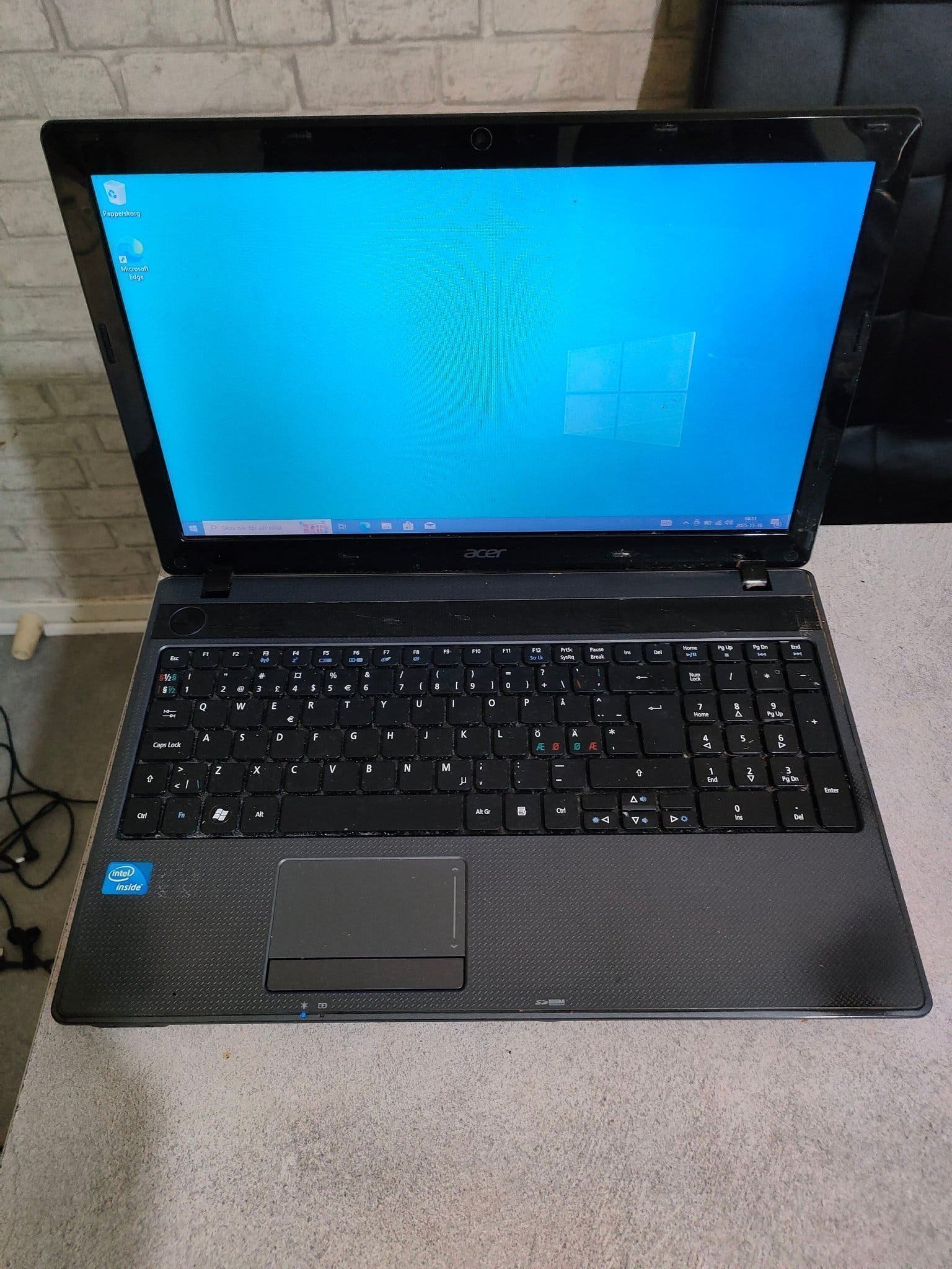 Se produkter som liknar Acer Laptop med Windows 10 Pro på Tradera ...