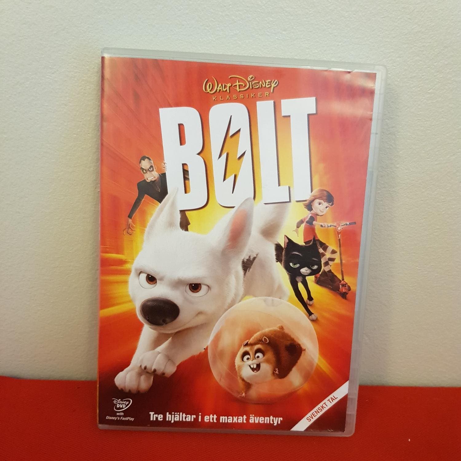 DVD - Bolt - Disney Klassiker #48 | Köp från FemixAB på Tradera (605762138)