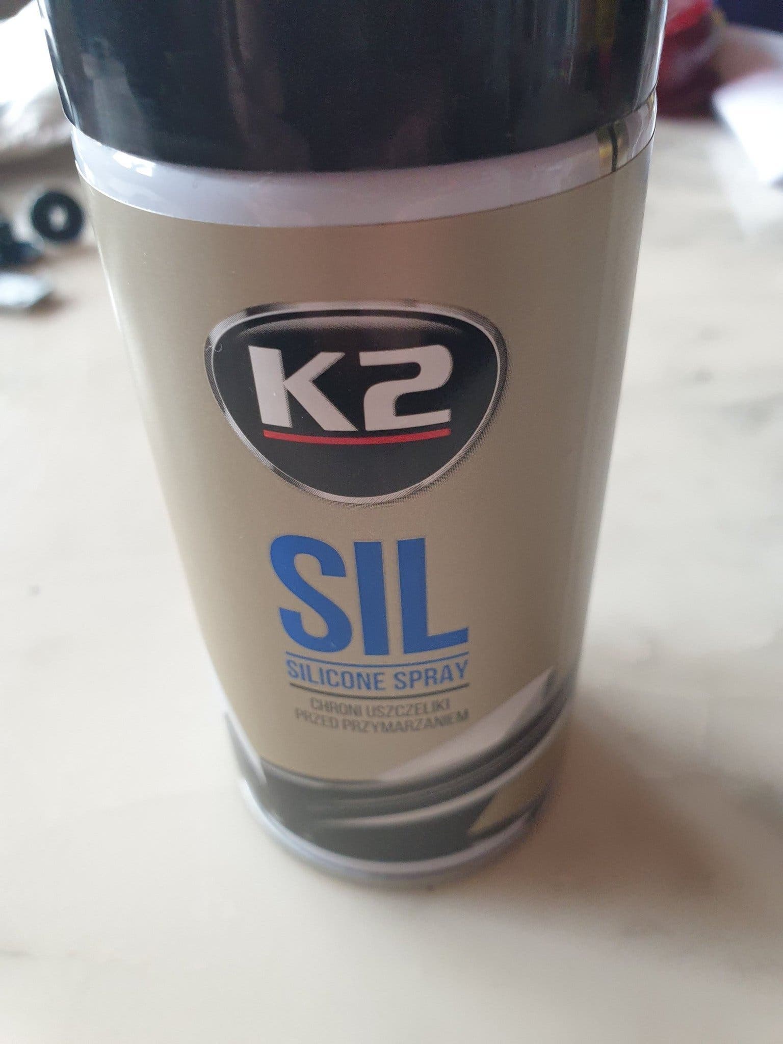 Se produkter som liknar Silikon spray, bilvård, gummi.. på Tradera ...