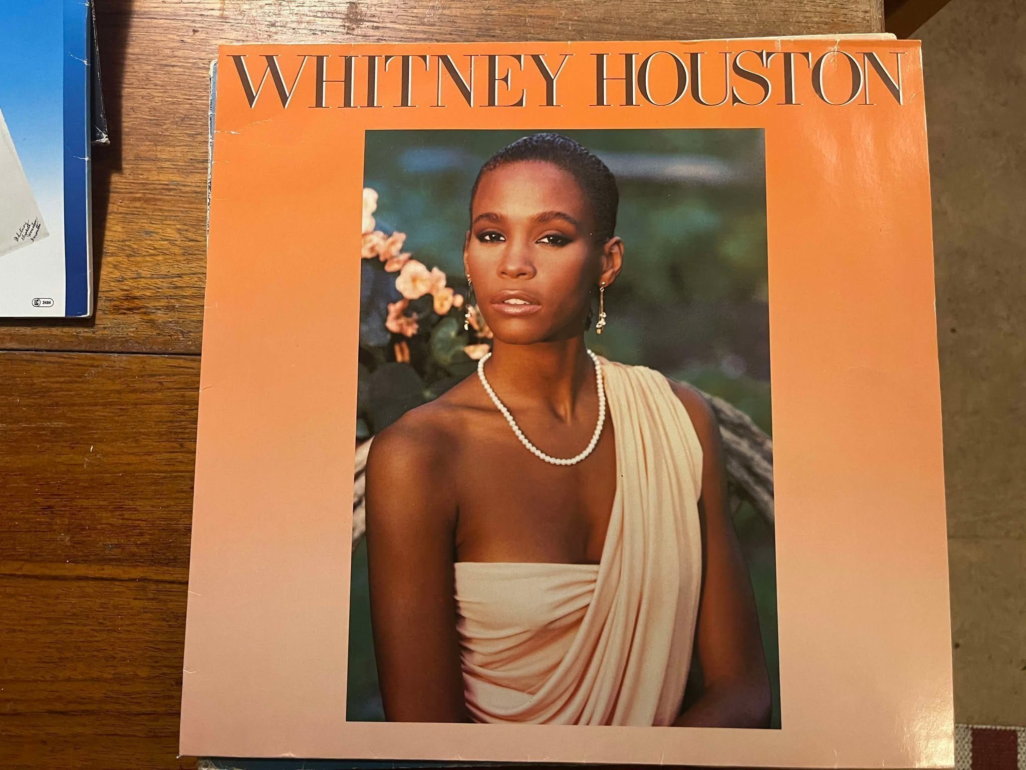 WHITNEY HOUSTON. Whitney Houston (Arista) (1985.. | Köp på Tradera ...