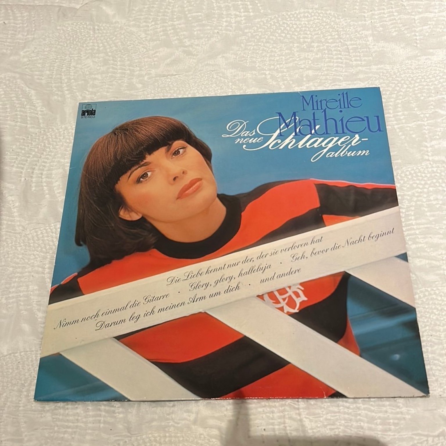 Se produkter som liknar Mireille Mathieu - Das neue S.. på Tradera ... Se produkter som liknar Mireille Mathieu - Das neue S.. på Tradera ...