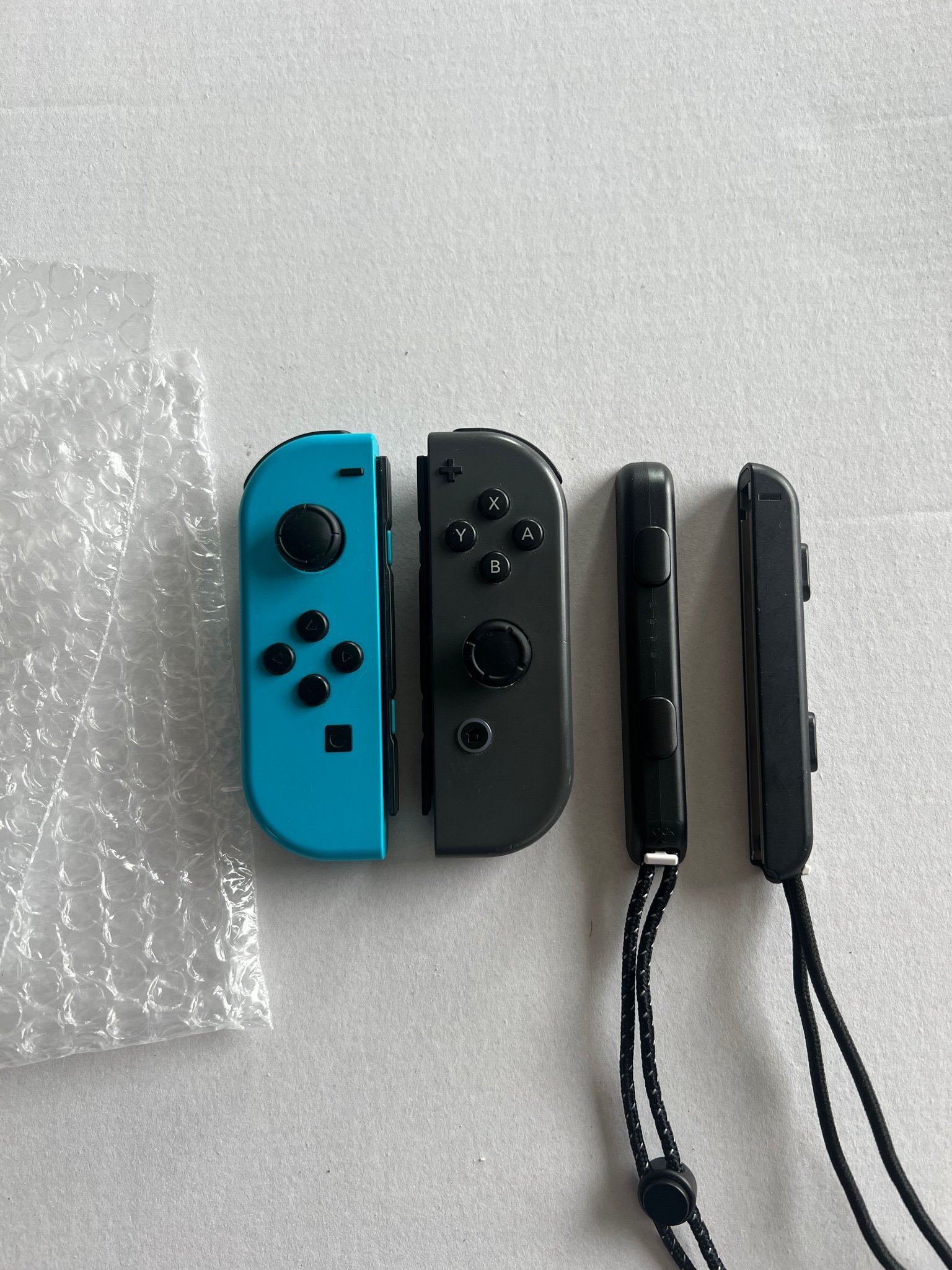 Nintendo Switch Joy-Cons blå/grå | Köp på Tradera (734744345)