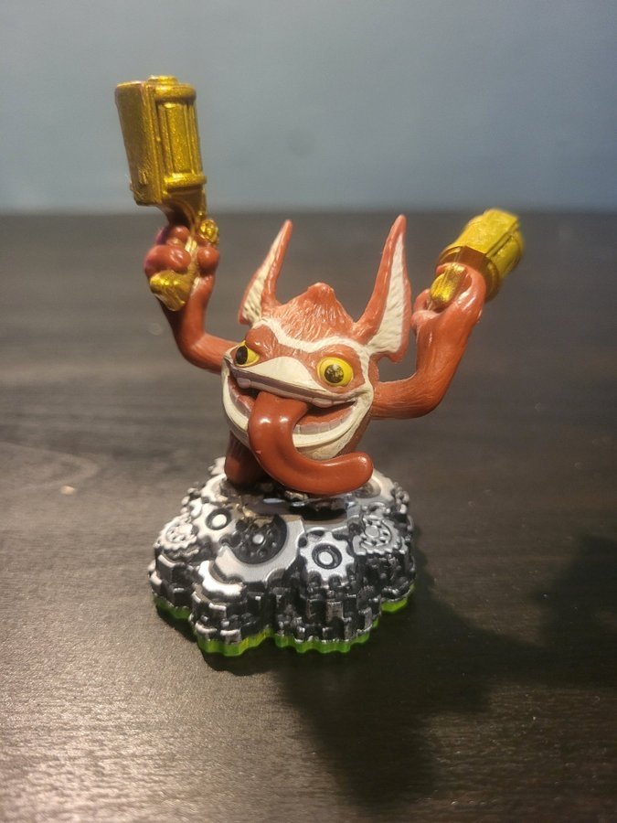 Skylanders Trigger Happy - Spyro'.. | Köp från Bollwins på Tradera ...