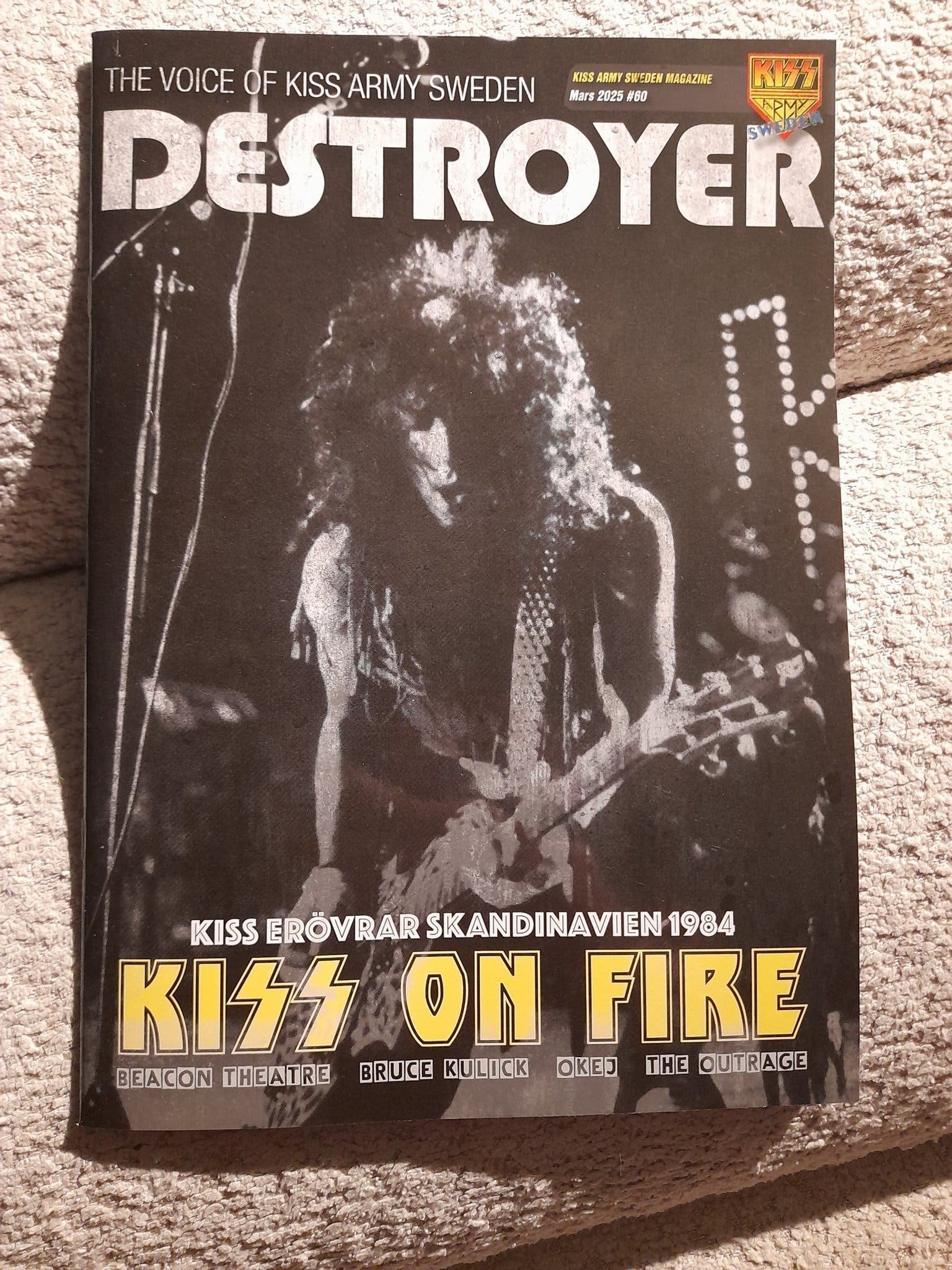 Se produkter som liknar Kiss Army Sweden Destroyer ma.. på Tradera ...