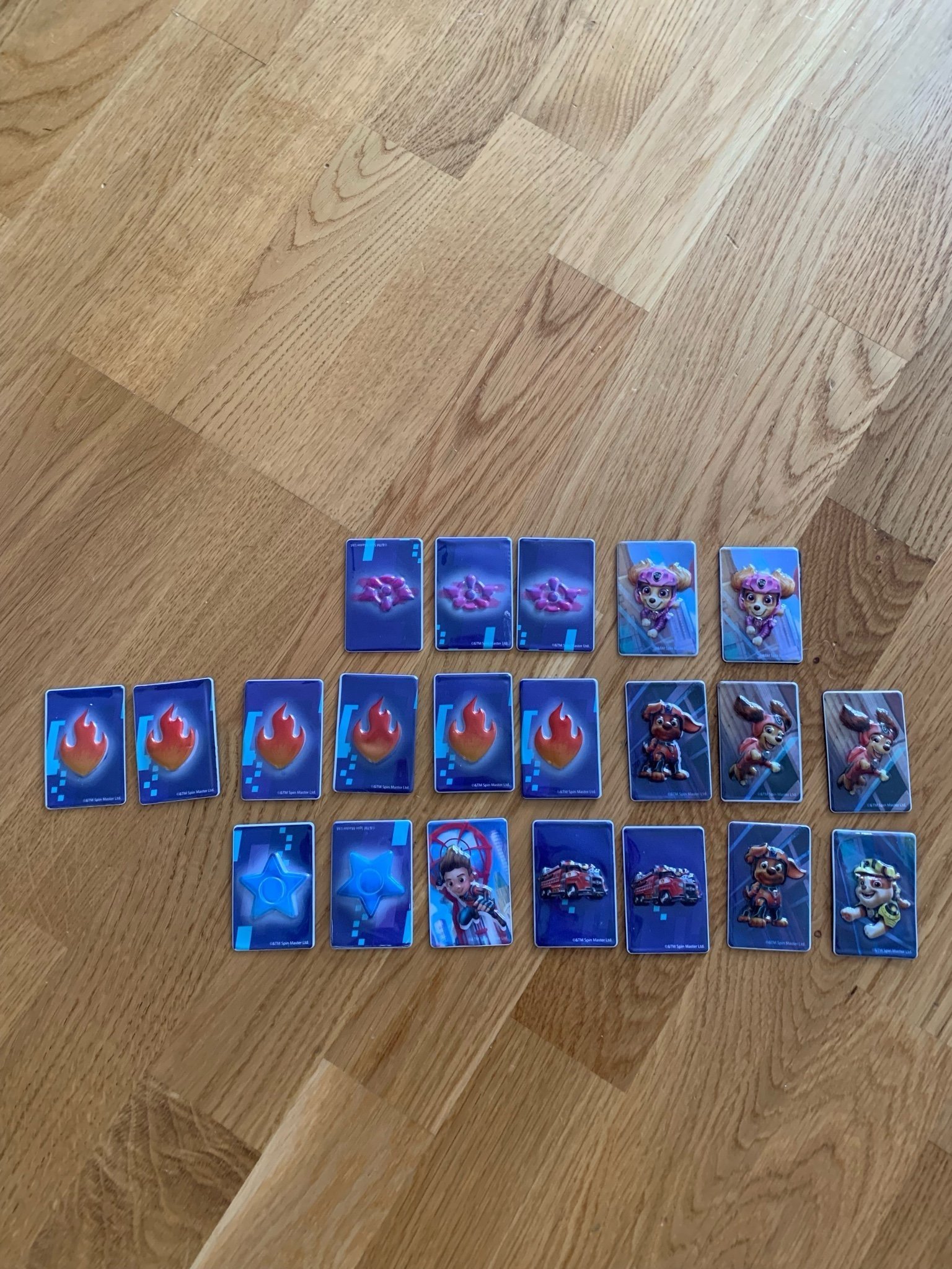 Se produkter som liknar Paw Patrol magneter fina o ro.. på Tradera ...