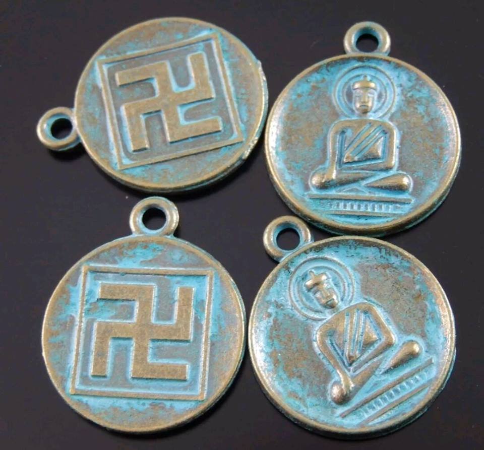 Vacker amulett i form av ett Solkors / Svastika.. (275734955) ᐈ Köp på ...