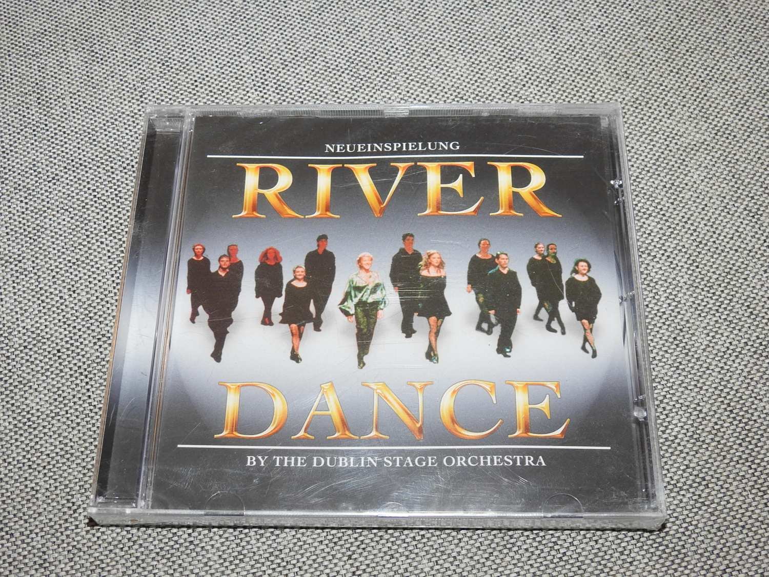 Riverdance CD Dublin Stage Orchestra (inplastad) | Köp på Tradera ...