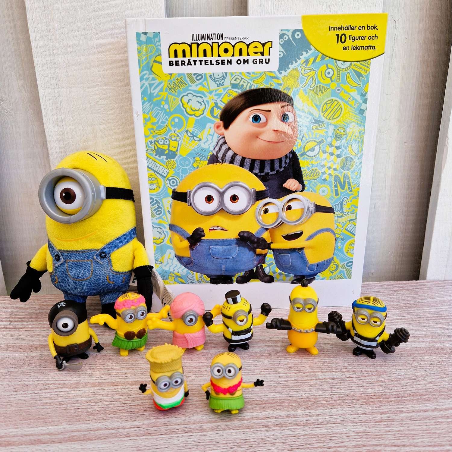 Se produkter som liknar Minions Storybook Playset Wit.. på Tradera ...
