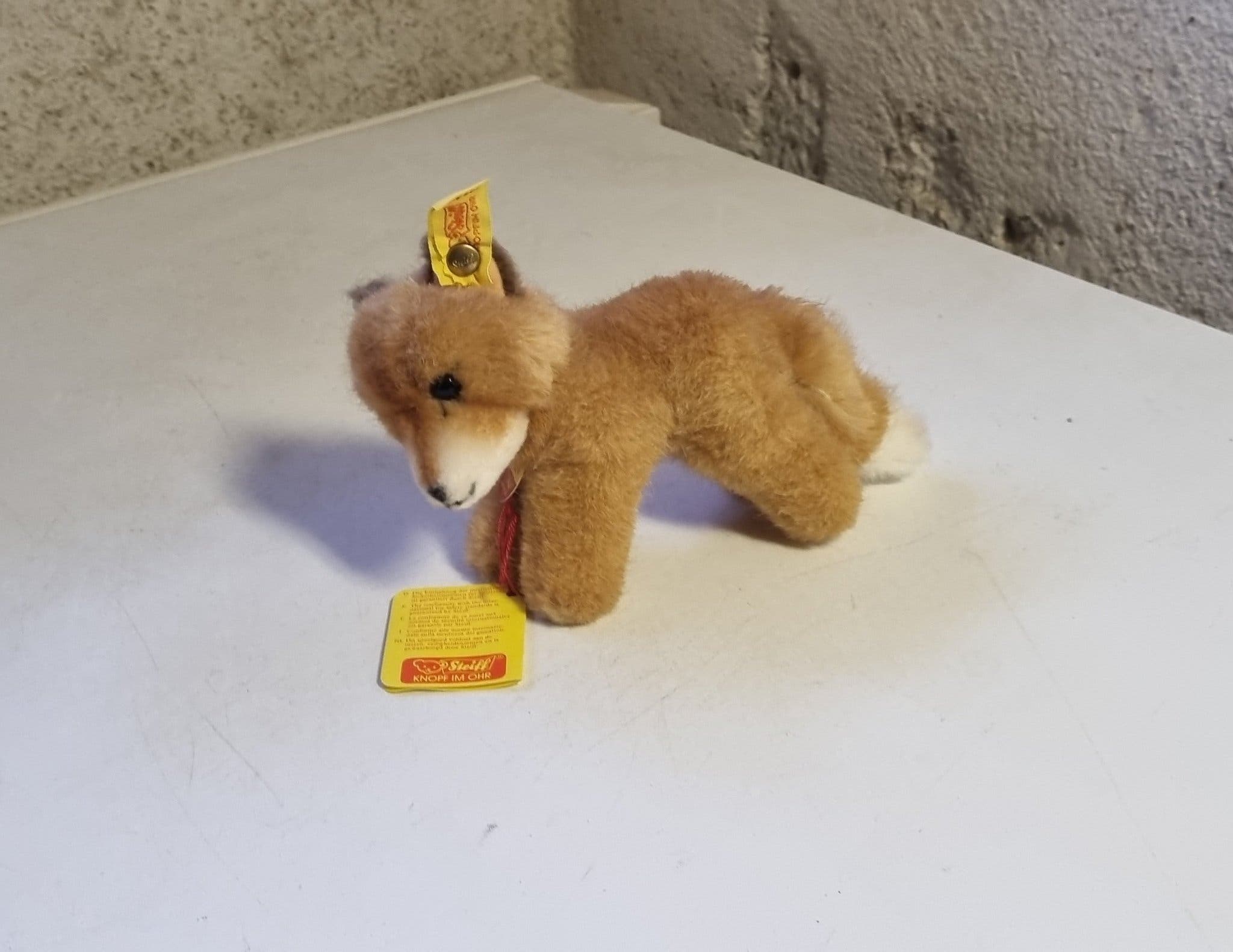 Se produkter som liknar Steiff Fuzzy Fox på Tradera (703759229)