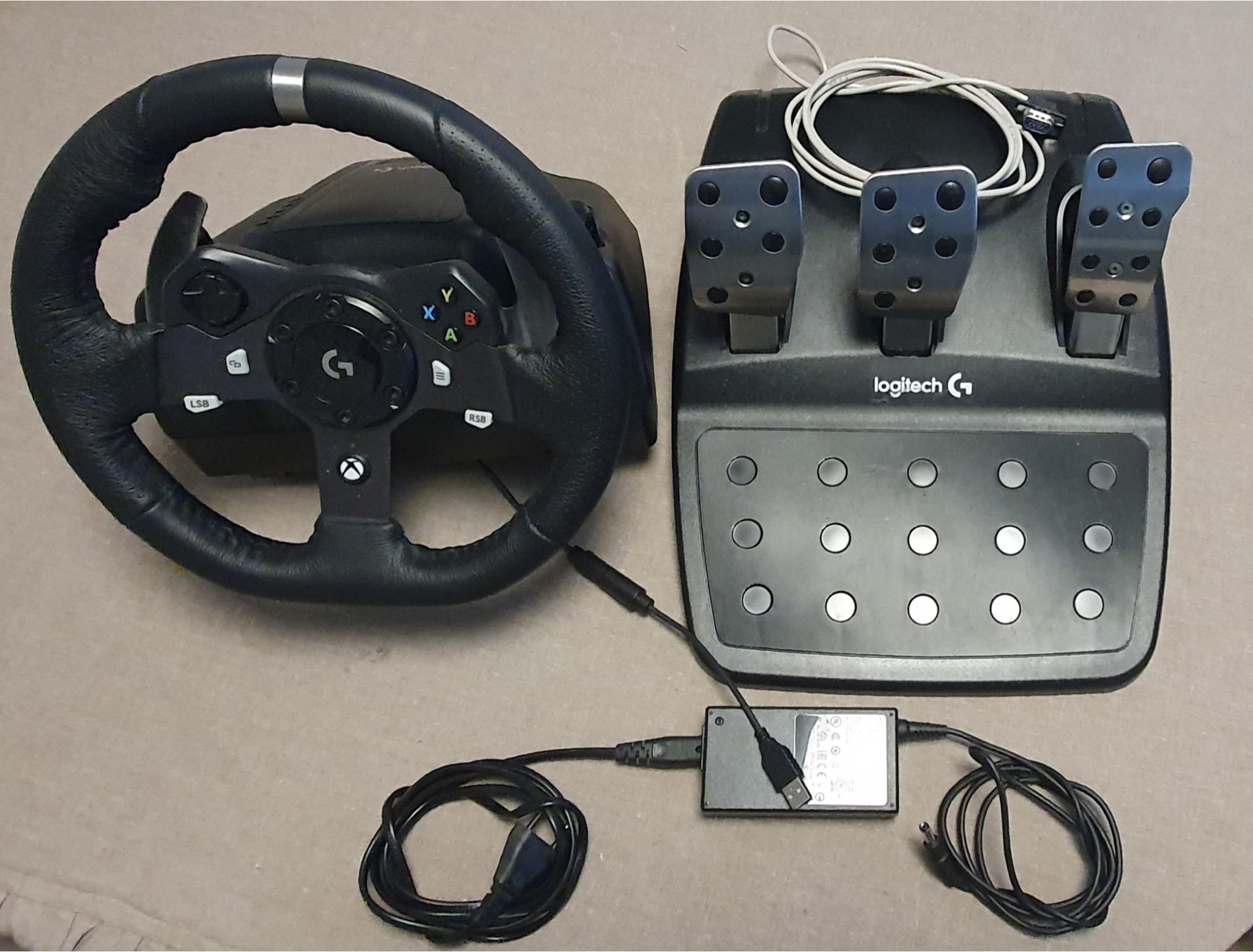 Logitech G920 Ratt + Pedaler + Uppgraderad kabel | Köp på Tradera ...