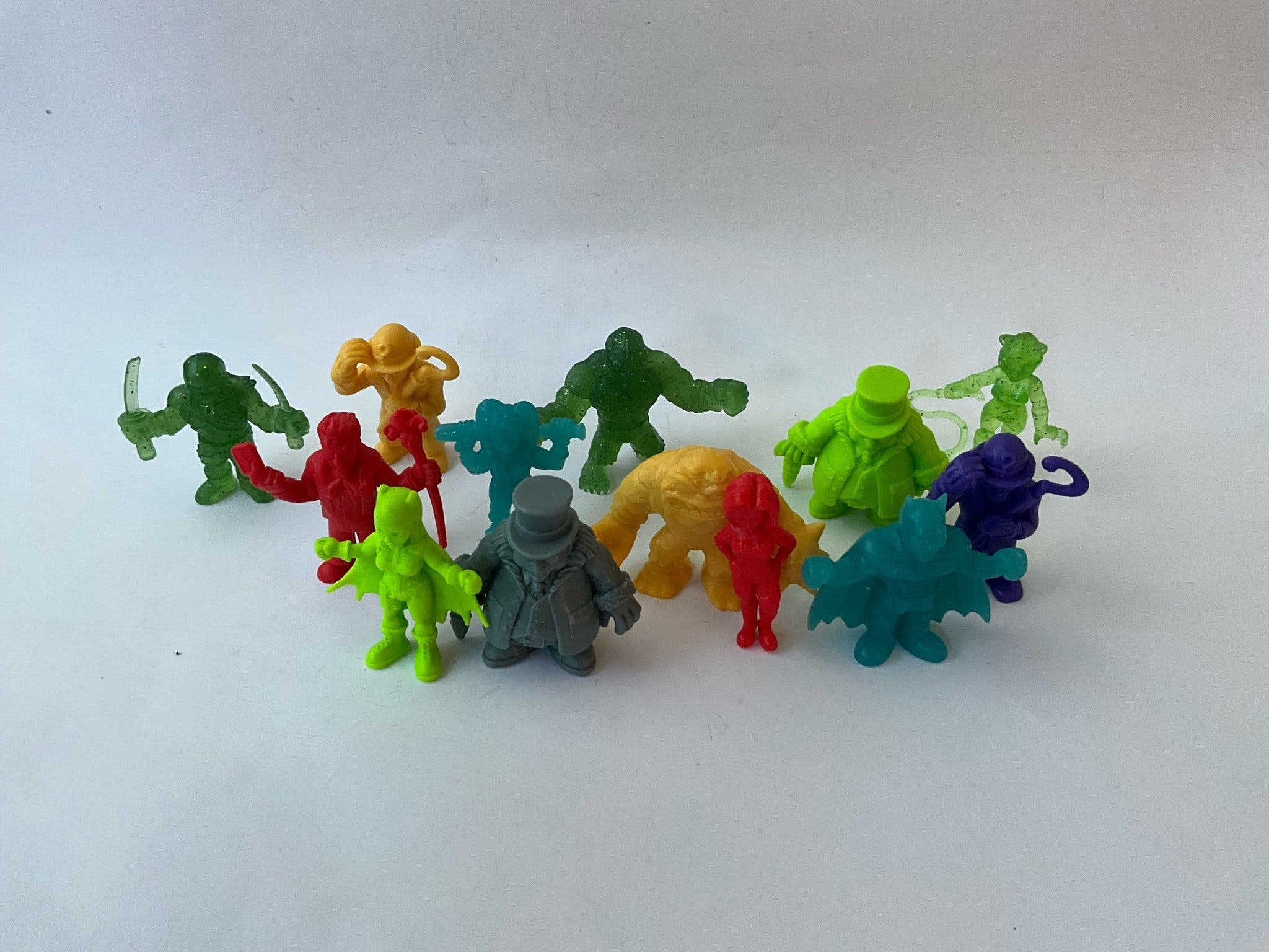 Se produkter som liknar BATMAN TINY MIGHTS - DC - PVC.. på Tradera ...