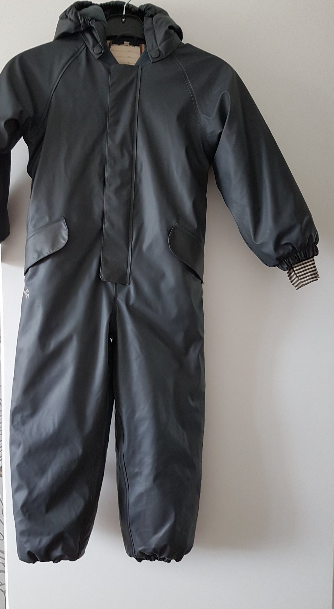 Se produkter som liknar Wheat vinter regnoverall grå .. på Tradera ...