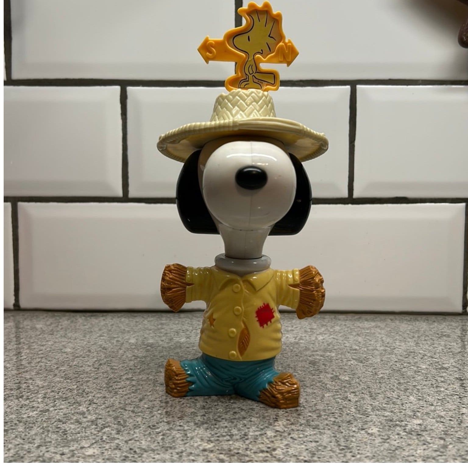 Snoopy Scarecrow Figur | Köp på Tradera (658063643)